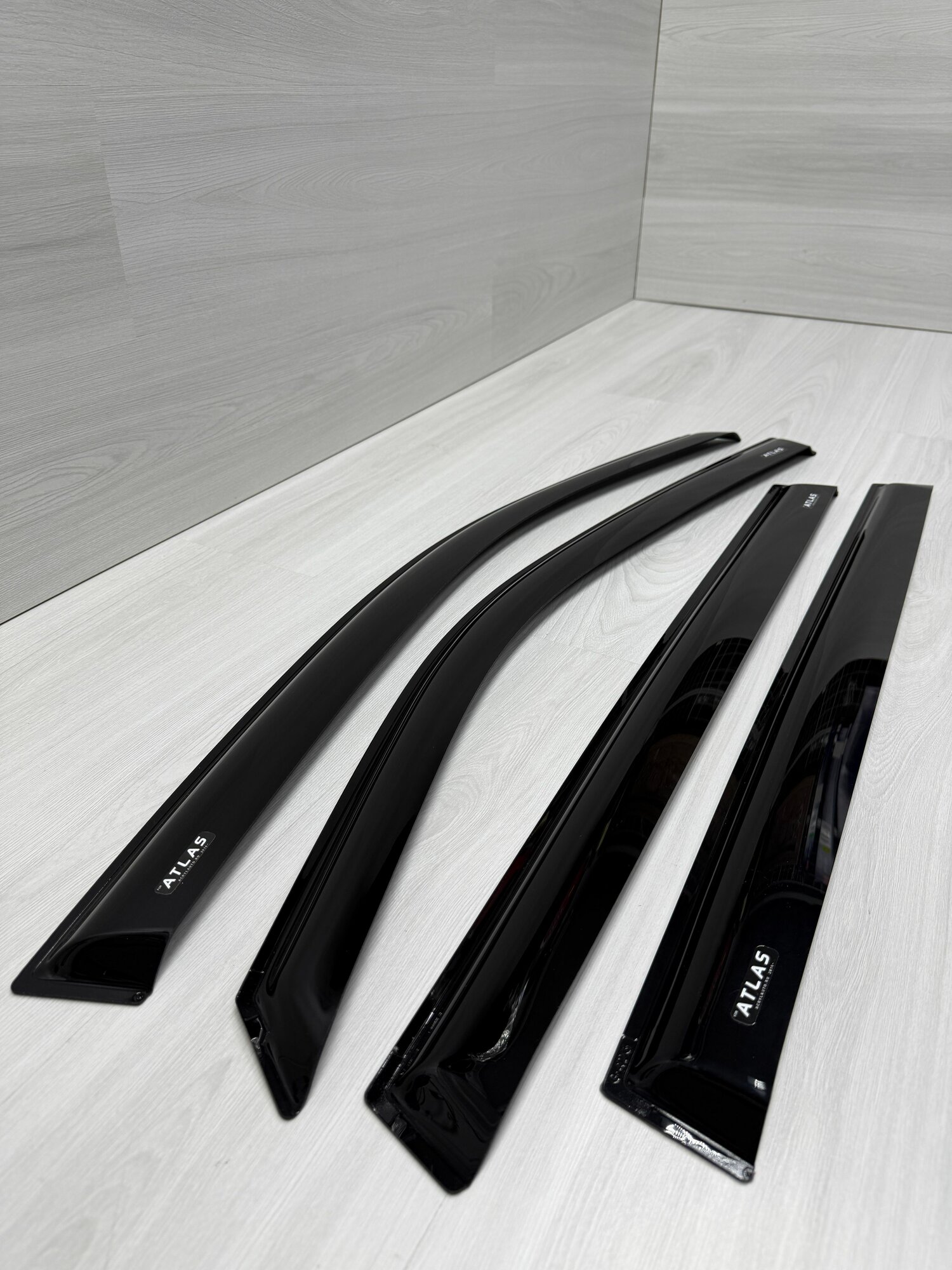 Дефлекторы (ветровики) окон на Geely Atlas 2016-2020 ( Джили Атлас )