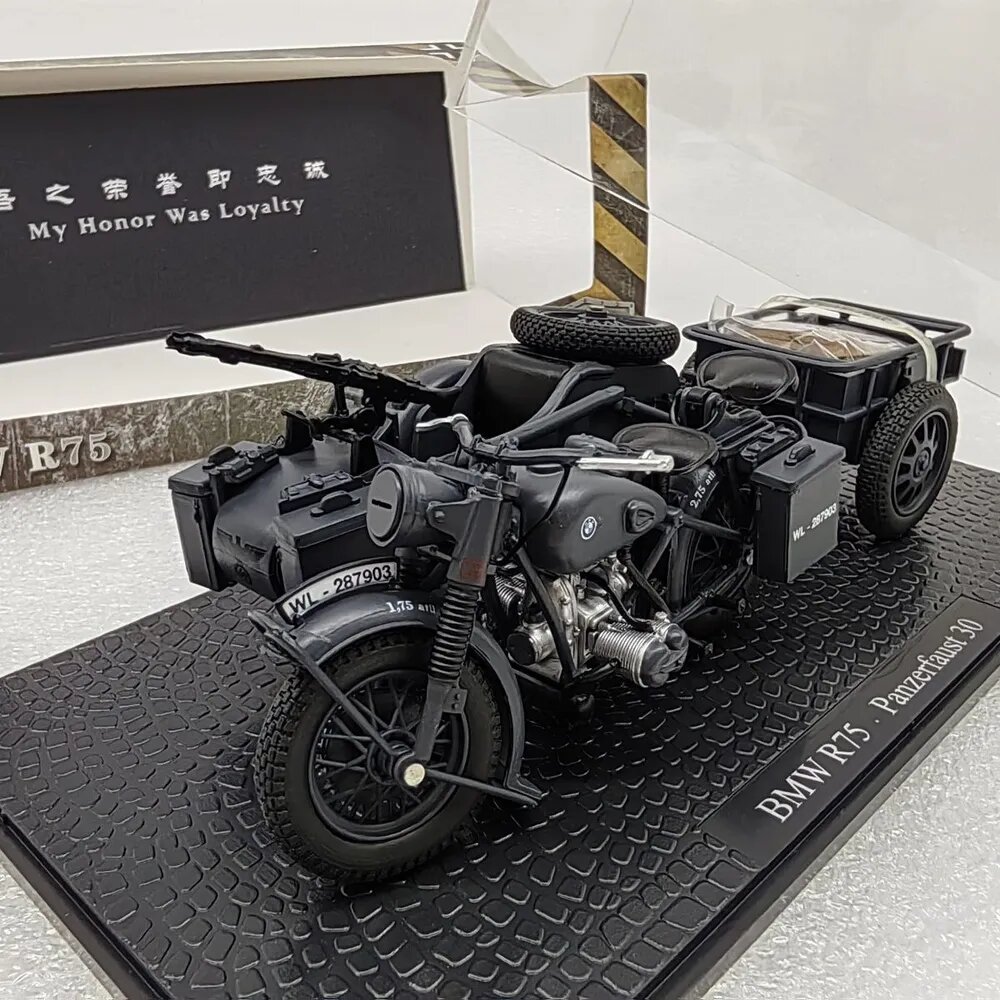 Коллекционная модель мотоцикла BMW R75, масштаб 1/24, ABS пластик, черно-серый
