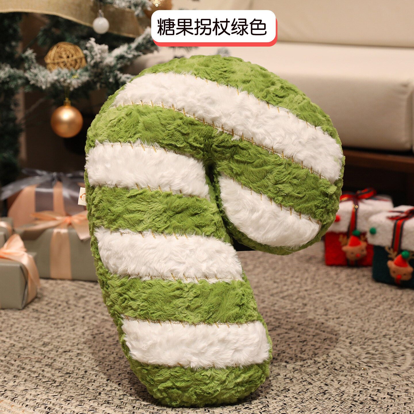 Рождественская серия: рождественская елка, пряничный человечек, хрустальный шар, красная трость, зеленая трость, старик, колокольчик, северный олень, животные.