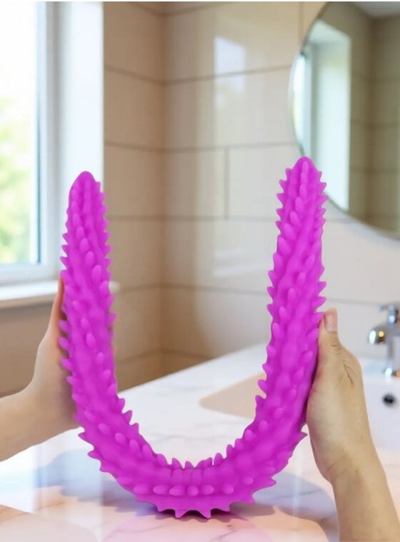 Фаллоимитатор с шипами Тентакли 38 см, двухсторонний, ультрамягкий и гибкий