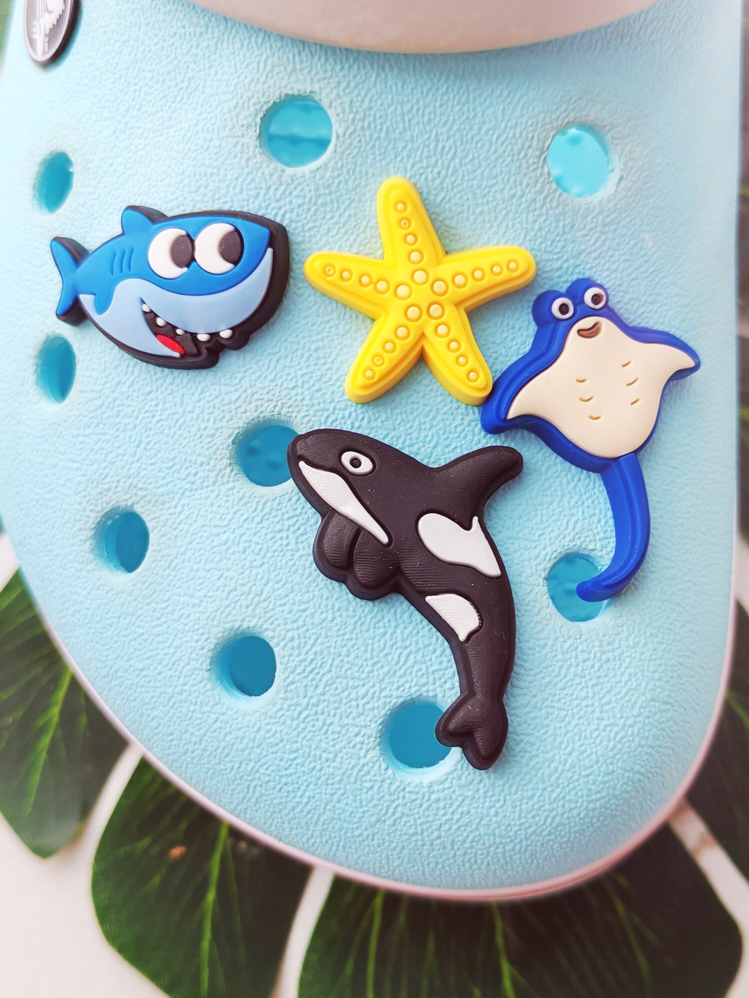 Джибитсы морские рыбки касатка скат морская звезда на crocs