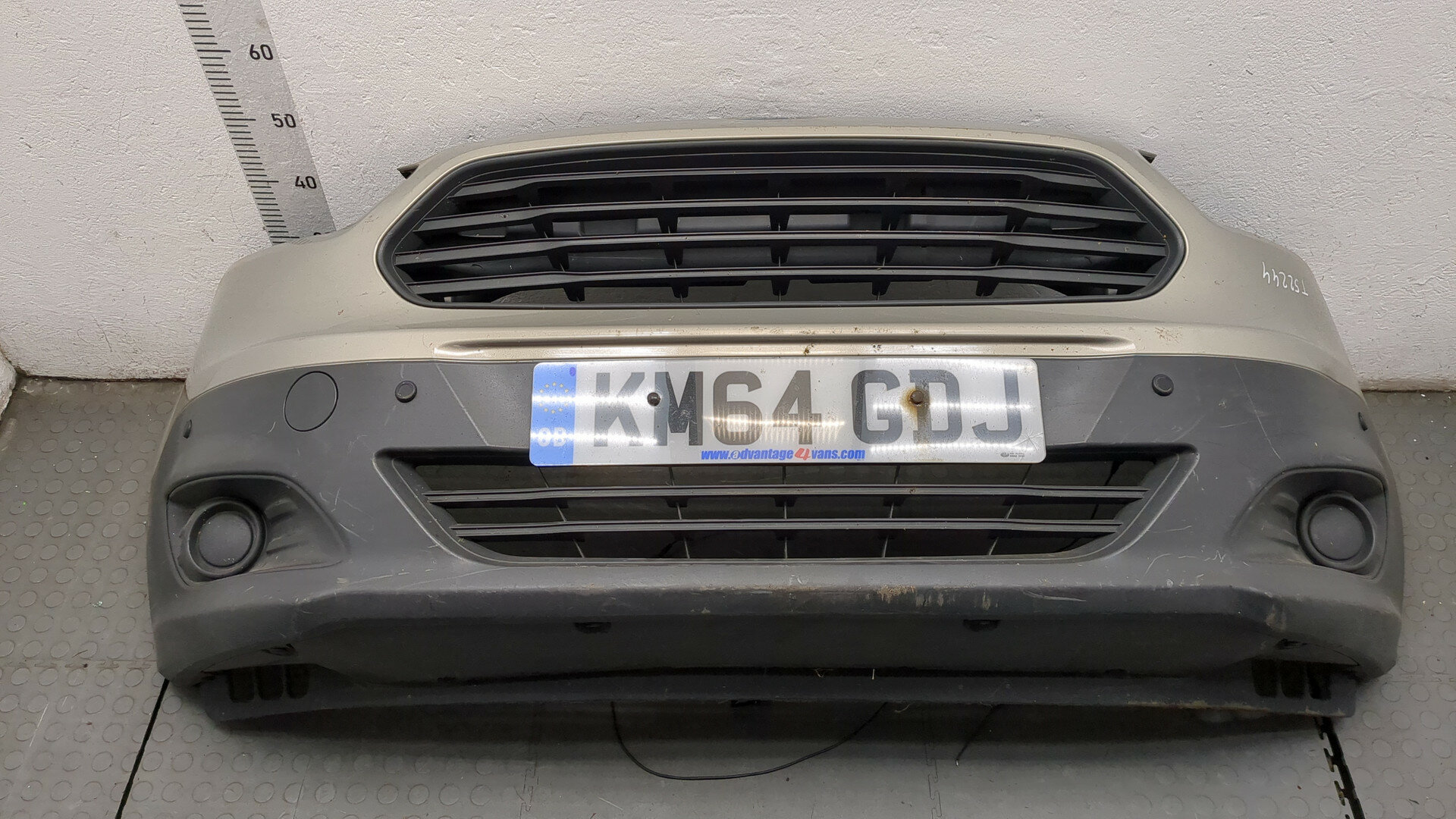 Бампер передний Ford Transit (Tourneo) Courier Б/У