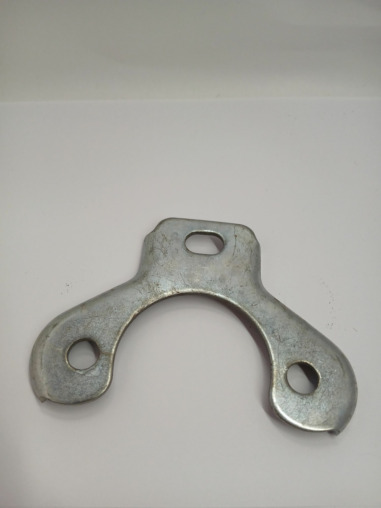 Кронштейн крепление катализатора Great Wall Hover H5 дизель