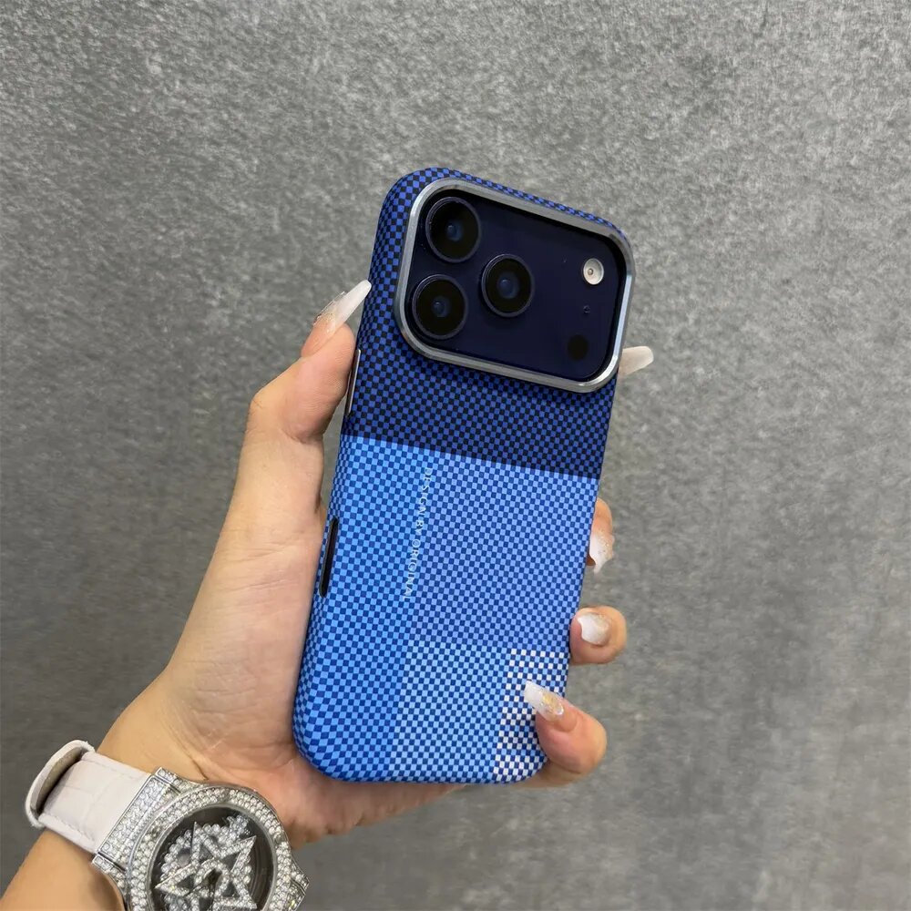 Чехол для мобильного телефона iPhone 17 Pro Max / айфон 17 Pro Max / айфон 17 про макс, материал PC, встроенный MagSafe (магсейф), текстура углеродного волокна, ультратонкий дизайн