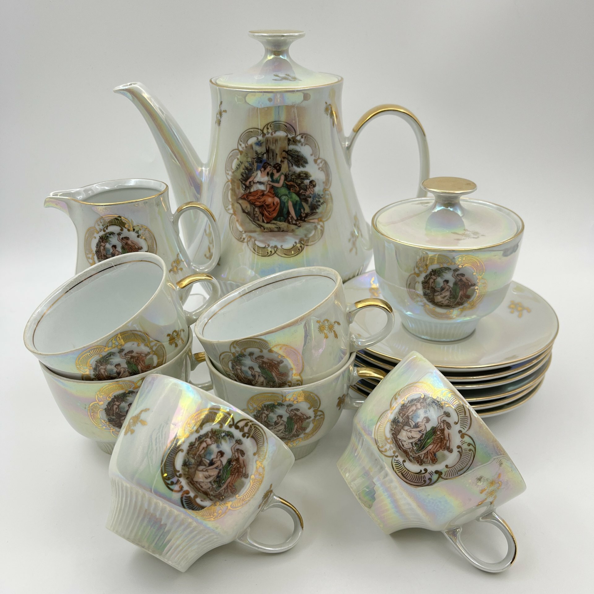 Сервиз чайно-кофейный на 6 персон "Мадонна" (15 предметов), фарфор, люстр, деколь