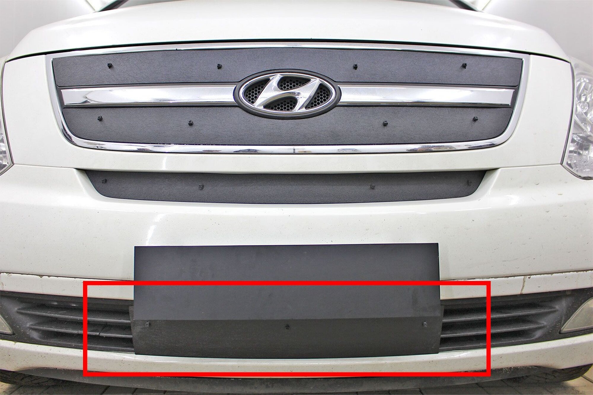 Зимняя защита на стяжках для Hyundai Starex H1 (II) 2007-2015- низ