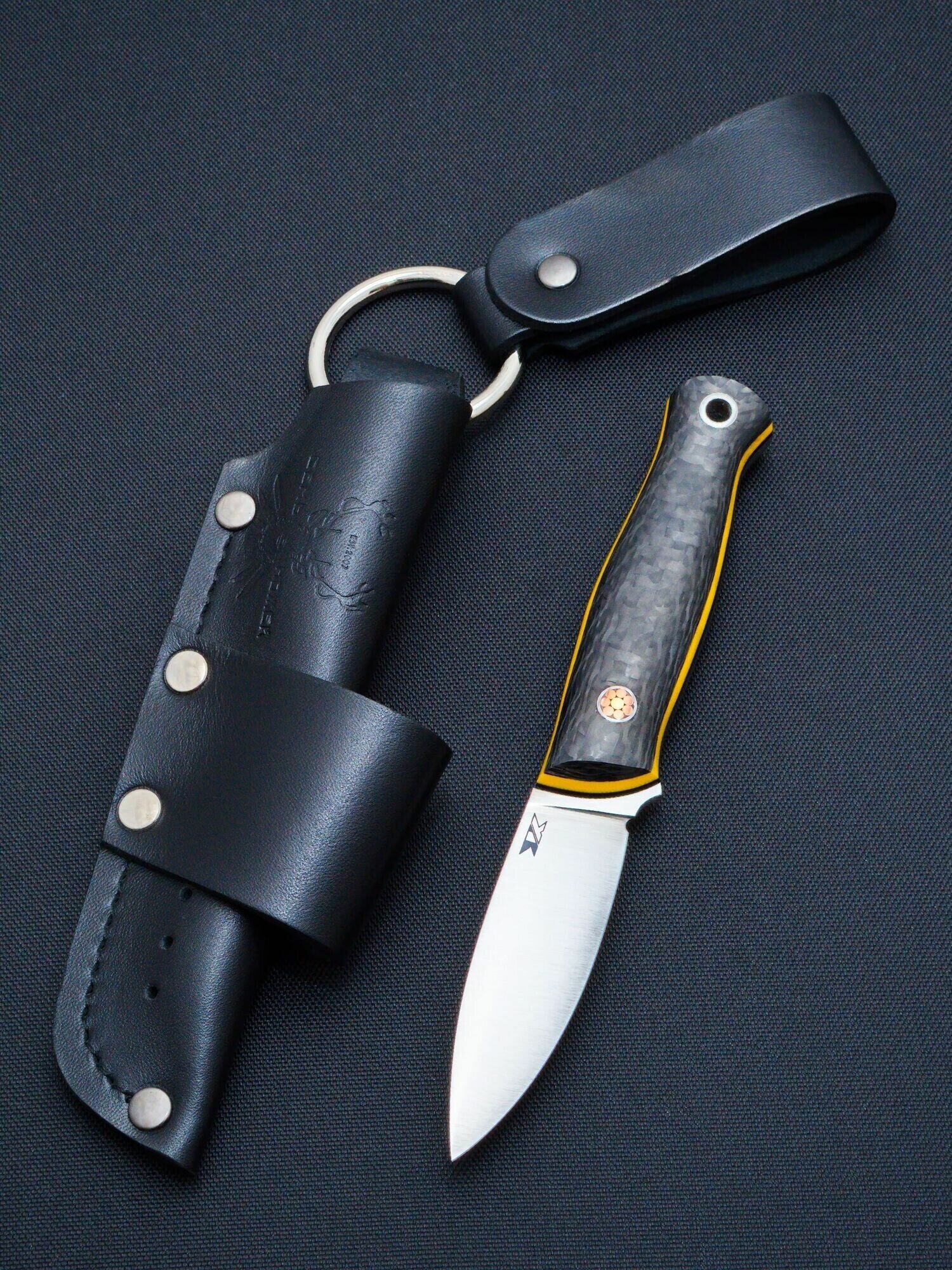 Нож туристический Колибри AUS-10 Cryo Линза Сатин Carbon+G10 Черный-Желтый Цельнометаллический (Full-tang) 7 Ножей (Seven Knives)