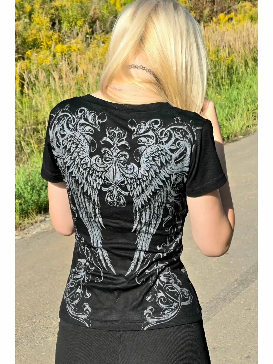 Футболка Аниме оверсайз с принтом – стильный и комфортный вариант для девушек и подростков