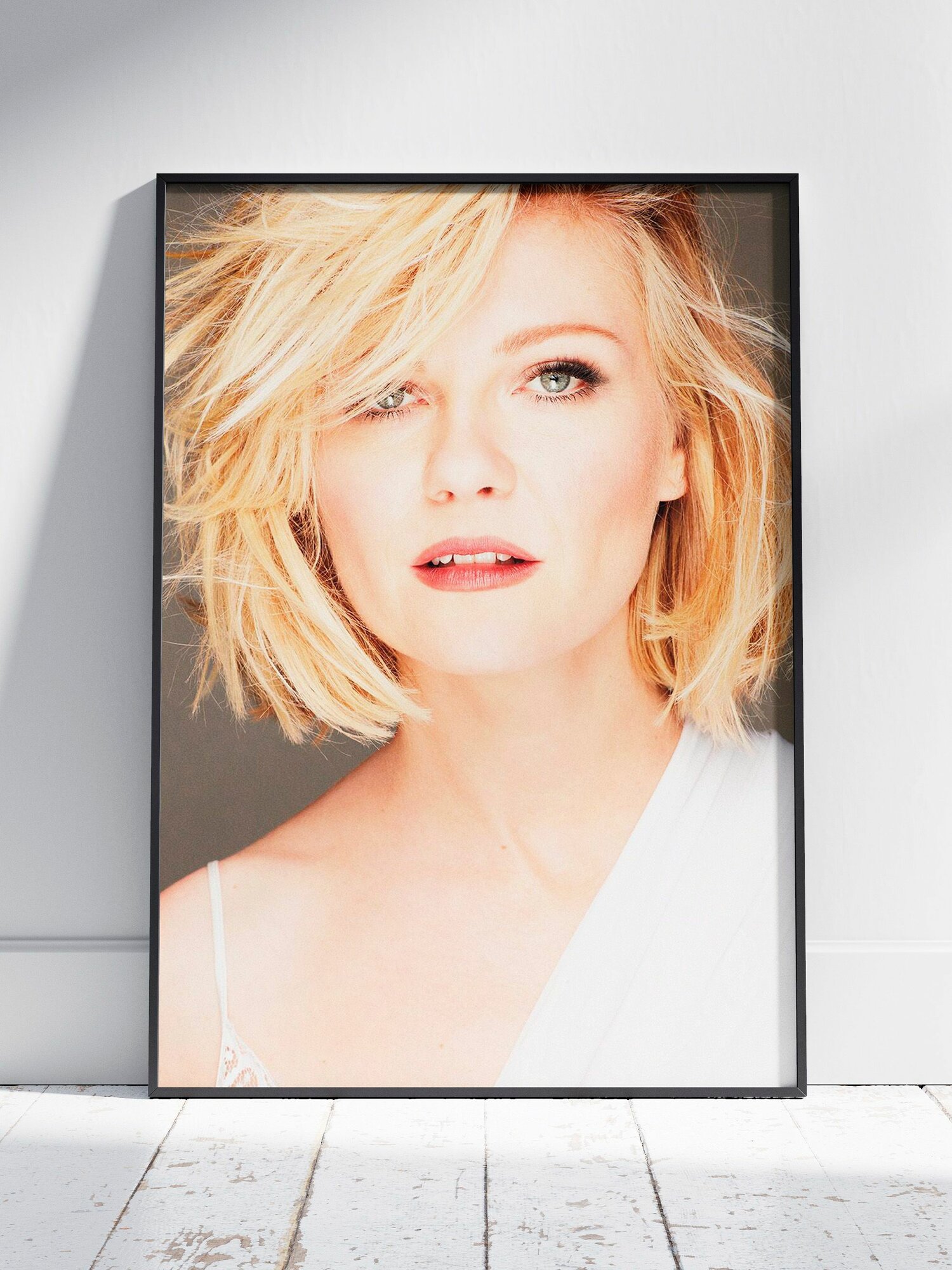 Плакат на стену для интерьера Кирстен Данст (Kirsten Dunst 2) - Постер по актеру фильма, кино, сериала формата A4 (21x30 см)
