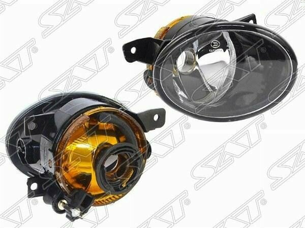 Фара противотуманная SAT ST-441-2046R справа Volkswagen Transporter 09-15, Multivan 09-15