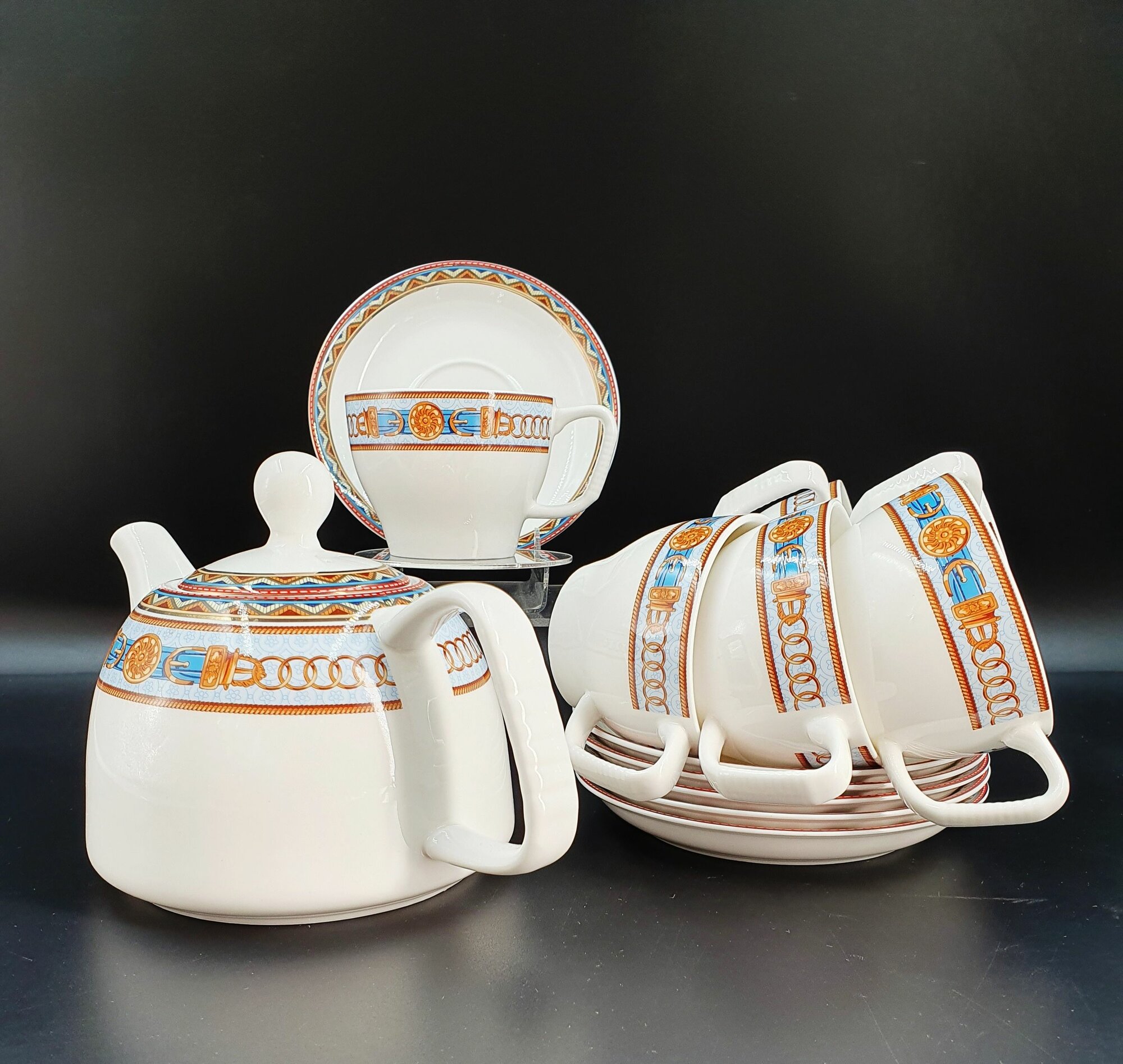 Чайно-кофейный набор "Гермес" 13пр. на 6 персон. H чашки -6см. 160 ml. Костяной фарфор. В оригинальной упаковке.