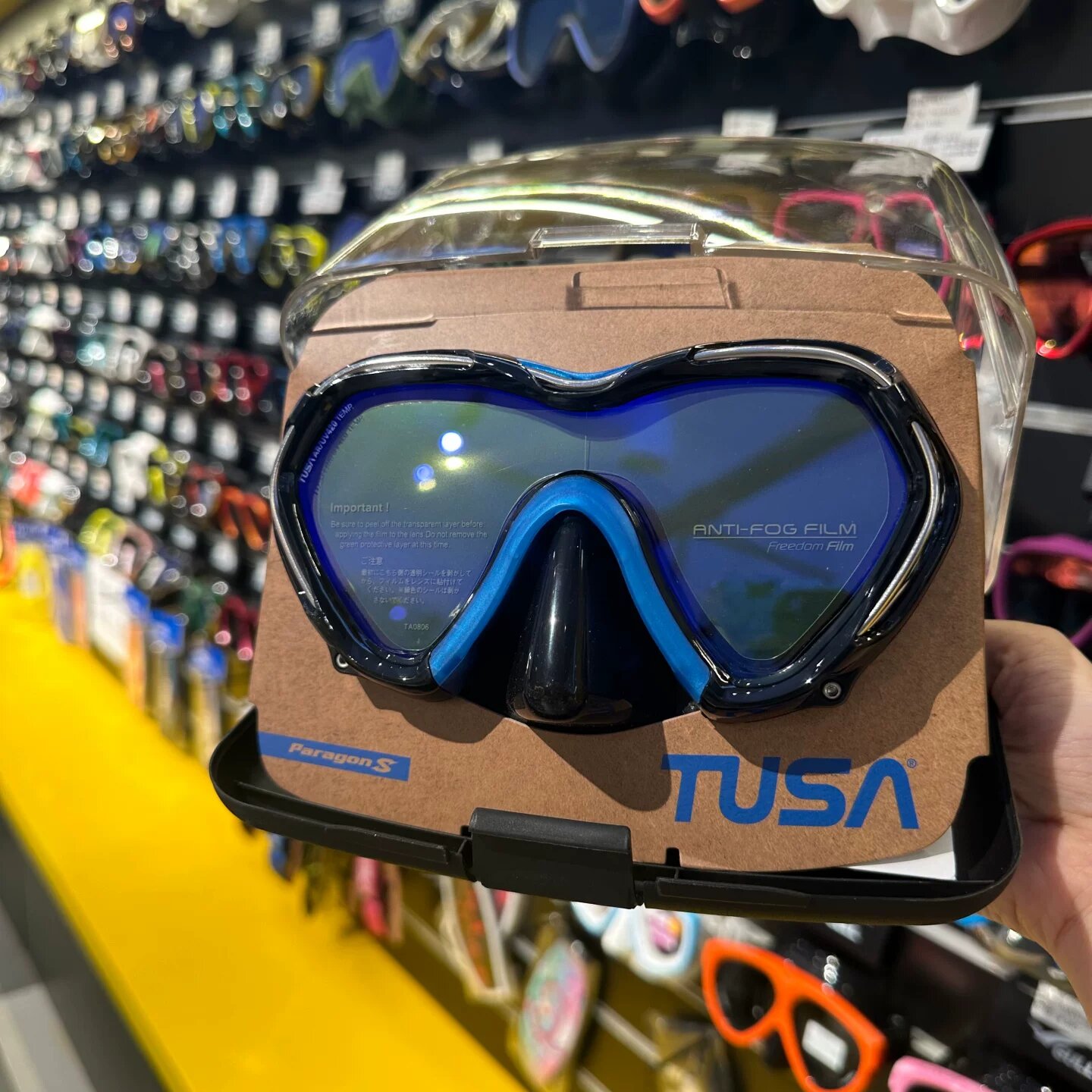 Дайвинг маска TUSA M1007 черно-синий антизапотевание UV420 защита большой поле зрения 195 куб. см