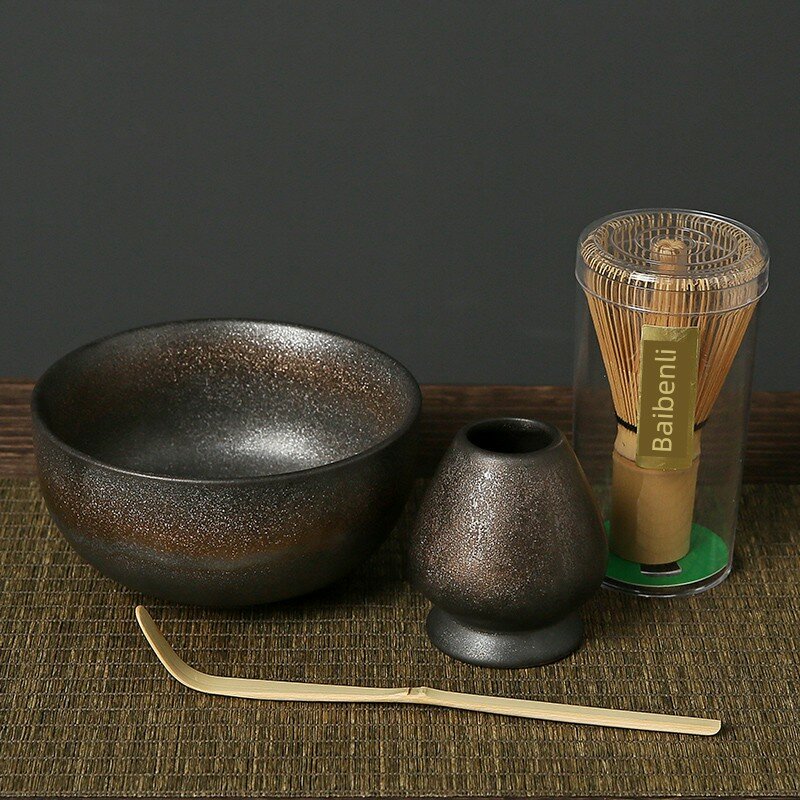 Набор из 4 керамических чаш для мата с золотым ободом и круглым краем для японского чая