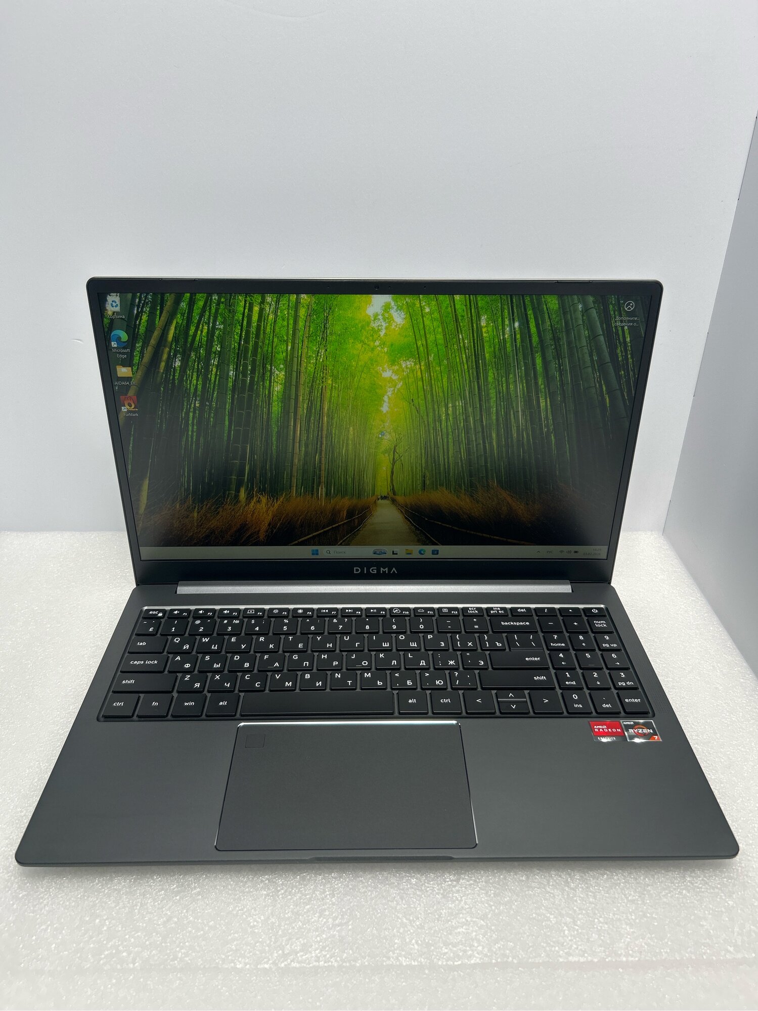 Ноутбук Digma Pro Sprint M (DN15R7-8CXW01) 15.6"/AMD Ryzen 7 3700U/RAM 8GB/SSD 256GB/AMD Radeon RX Vega 10/1920x1080/IPS/Windows 11/Подсветка кл-ры: LED/серый. Состояние: A1