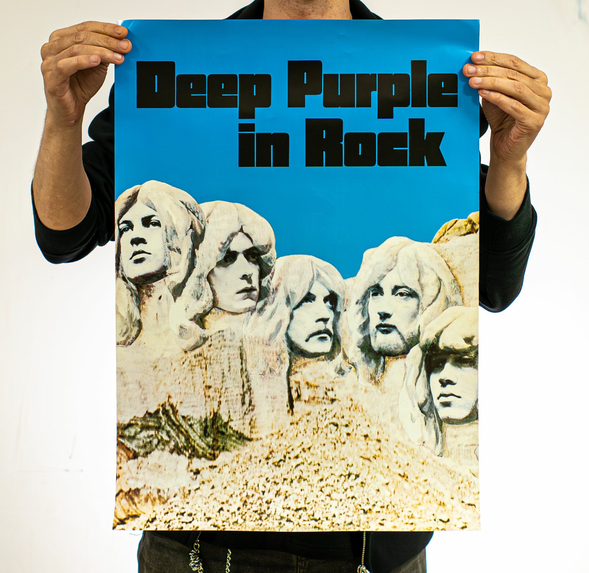 DEEP PURPLE. Постер 42 х 60 см. Мелованная бумага, офсетная печать. Плотность бумаги 130 г/м2 (как обложка компакт-диска). Поставляется в прочном картонном тубусе