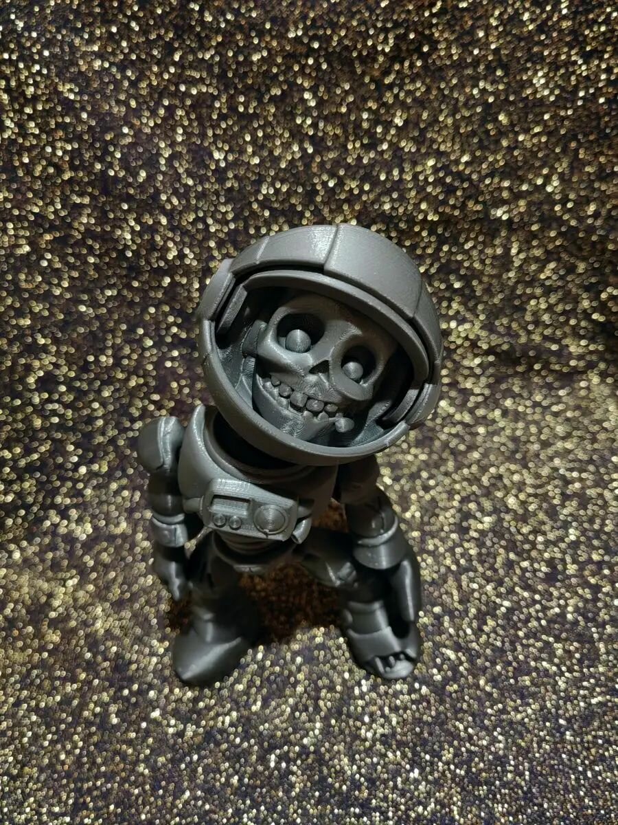 Космонавт Скелет 18 см