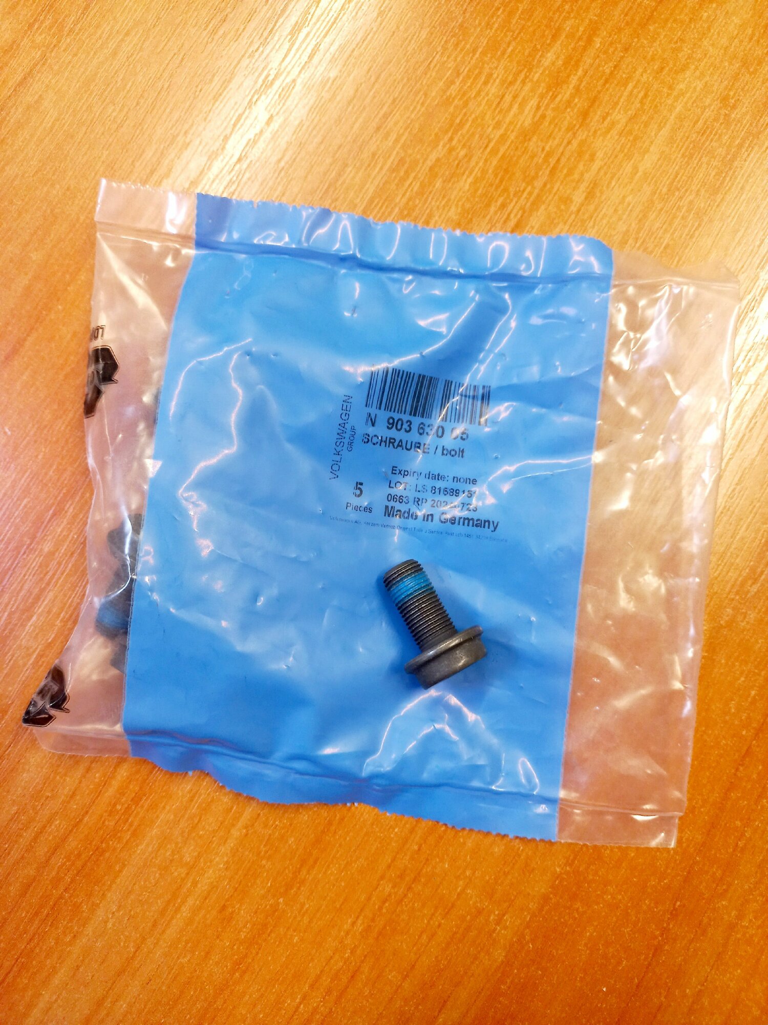 Болт маховика N90363005 VAG