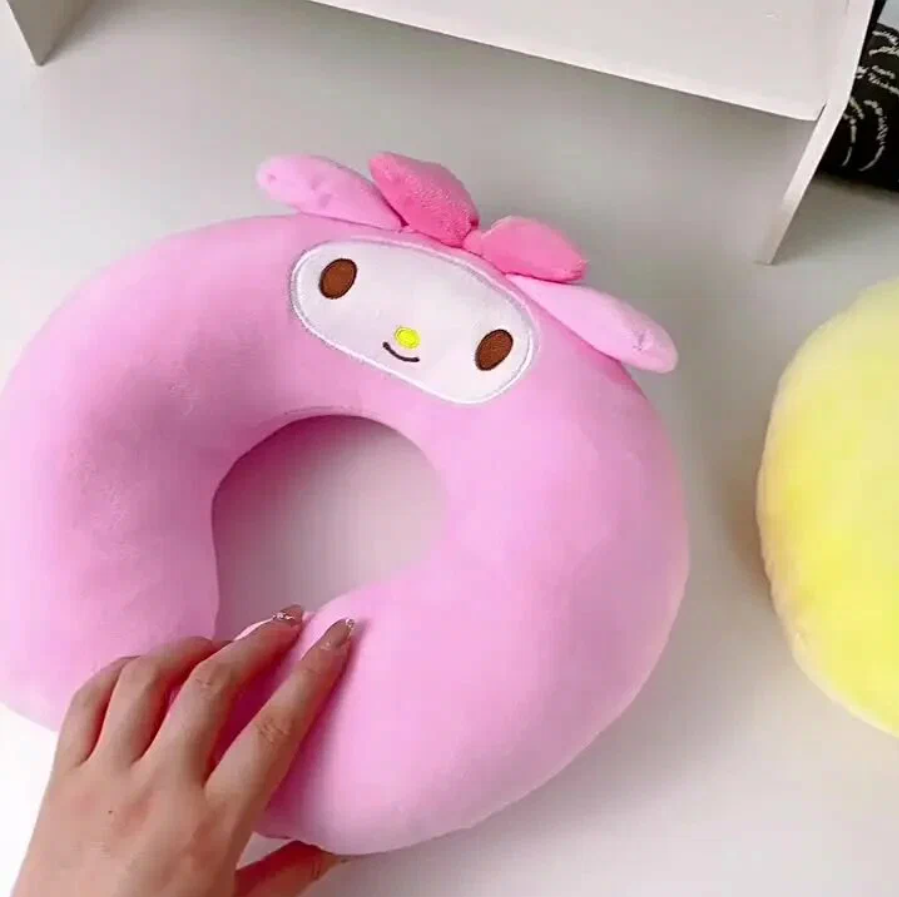 Подушка Miniso "Hello Kitty", плюшевая, мягкий материал,1pcs