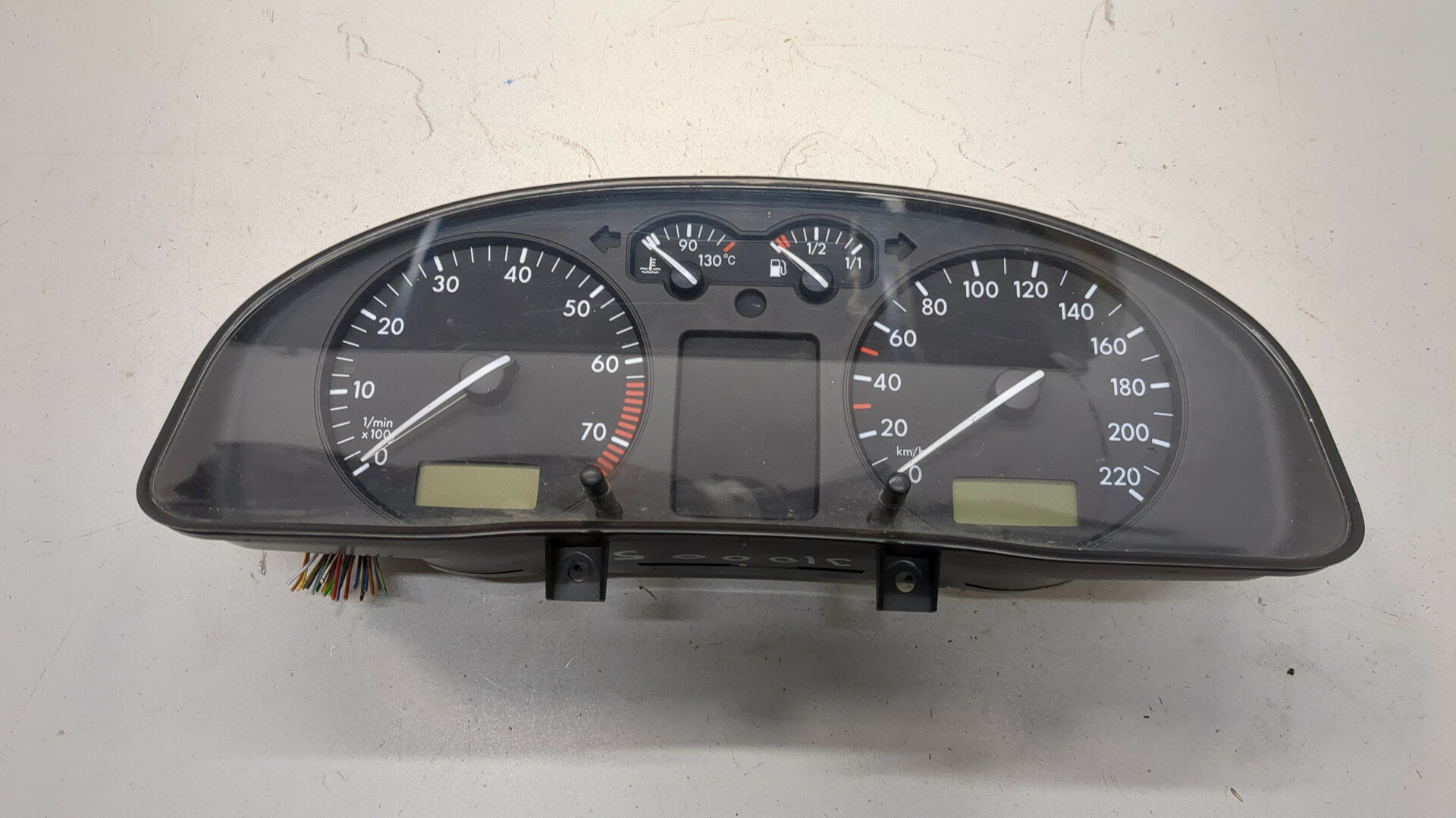 Приборная панель Volkswagen Passat 5 Б/У