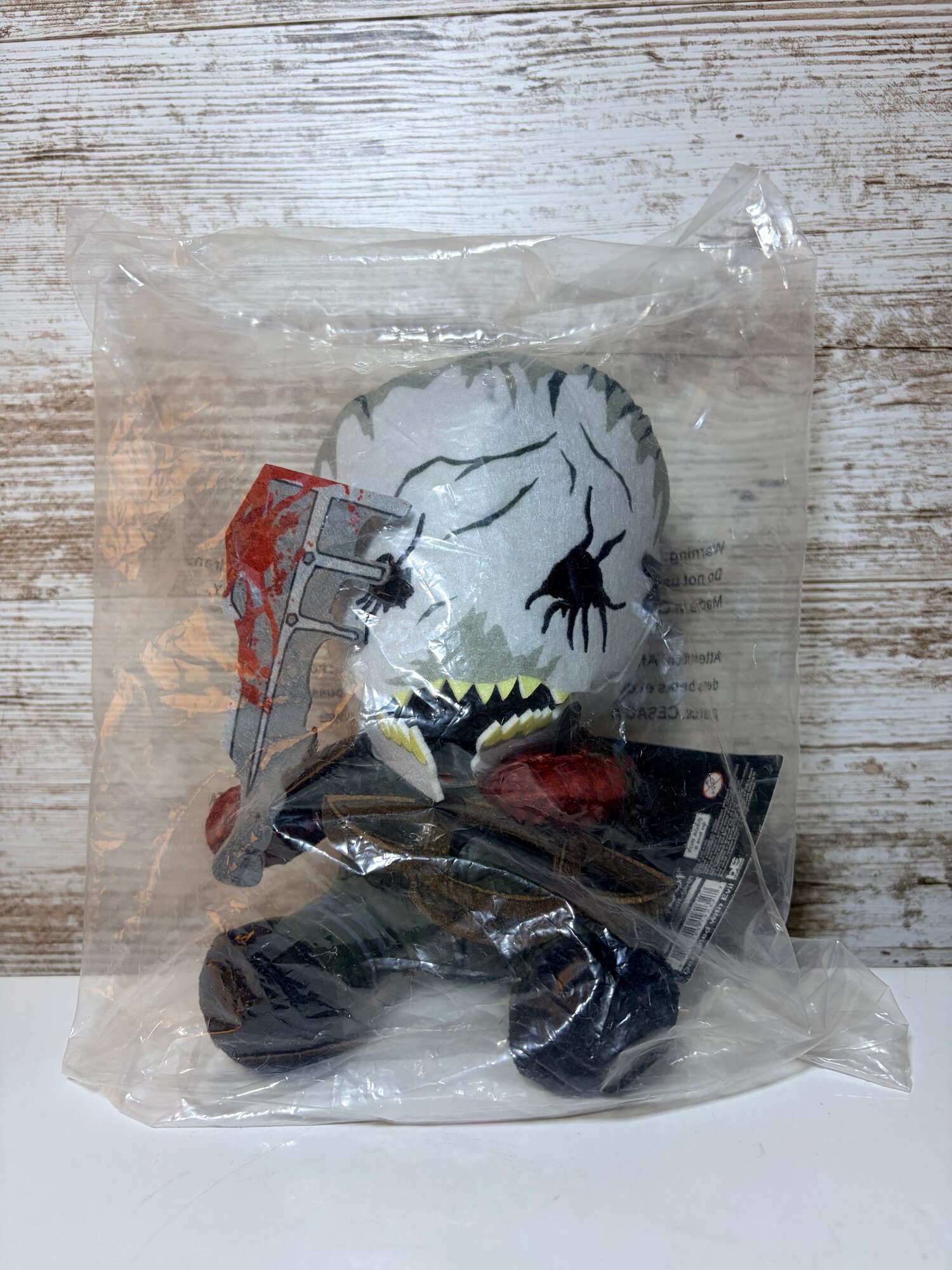 Фигурка из Dead by Daylight , Мертвы к рассвету, Плюшка, 23 см от Kidrobot