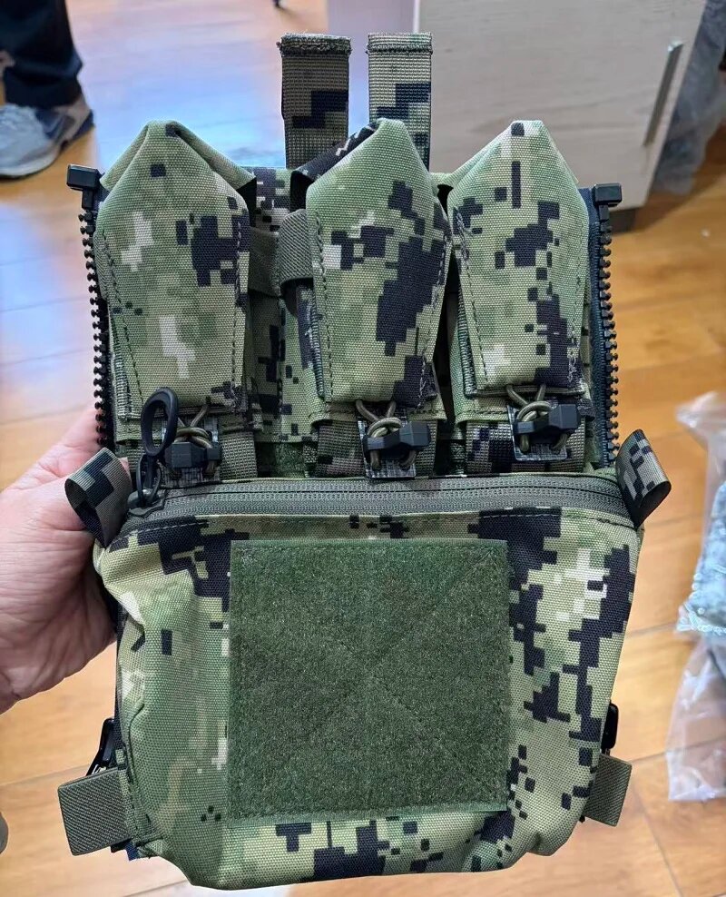 Сумка AOR2 Outdoor трехкарманная для аксессуаров