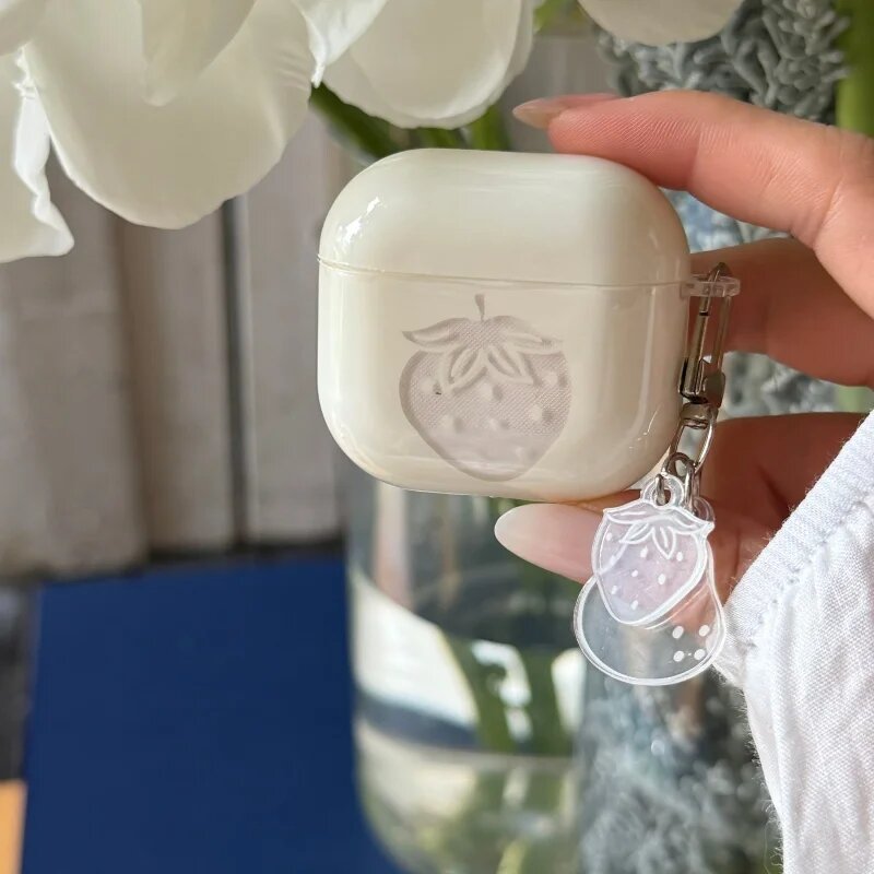 Чехол для AirPods 2 с брелоком из ракушек — фото 1