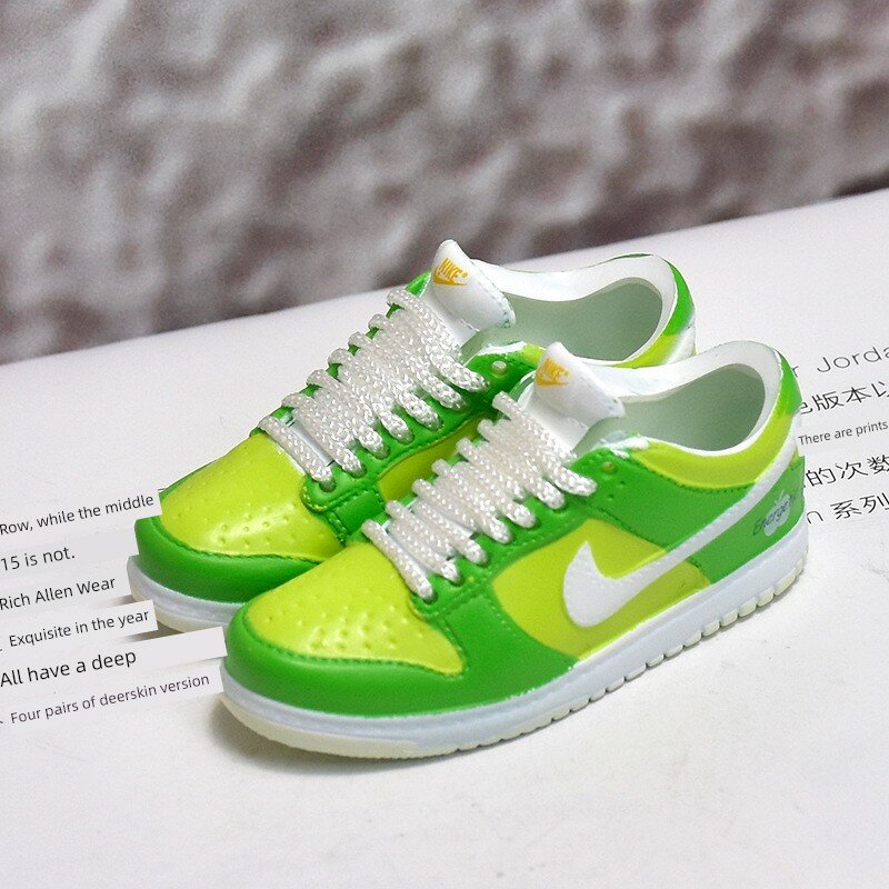 Мини-модель кроссовка DUNK 1/6 масштаба Green Apple для стола и автомобиля, подарок