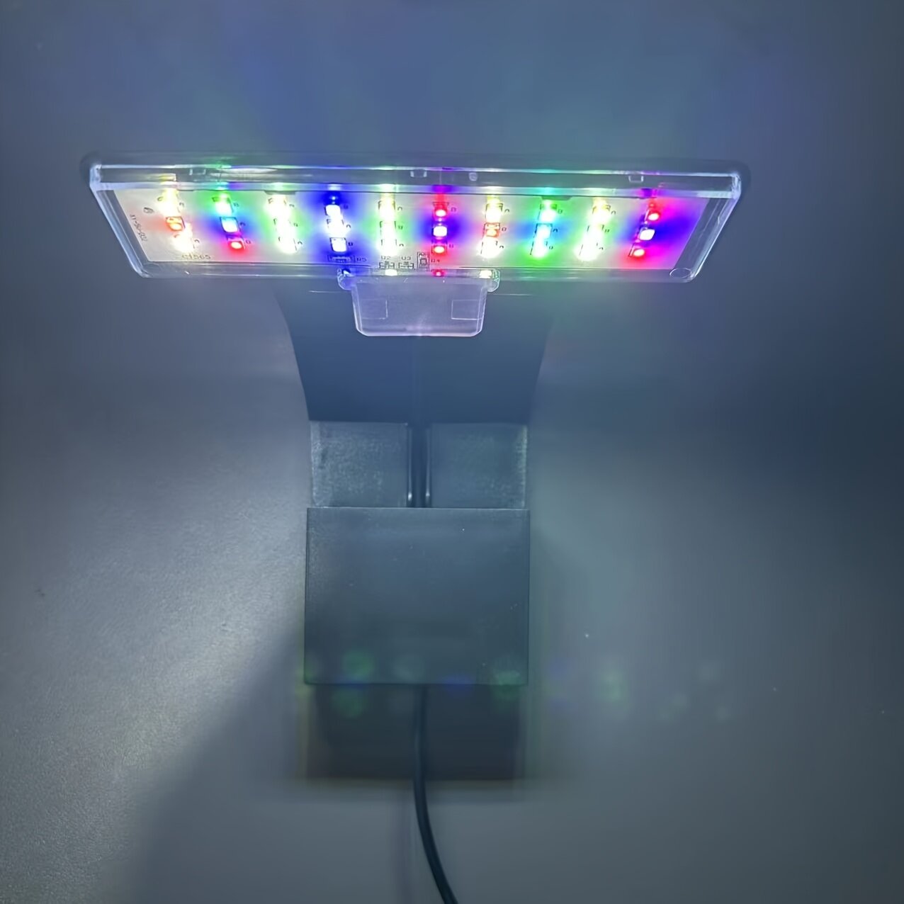 Светодиодная лампа для аквариума с USB-питанием и зажимом, регулируемый поворотный светильник для водных растений и аквариумов, цвета: красный, белый, синий, зелёный, чёрный корпус