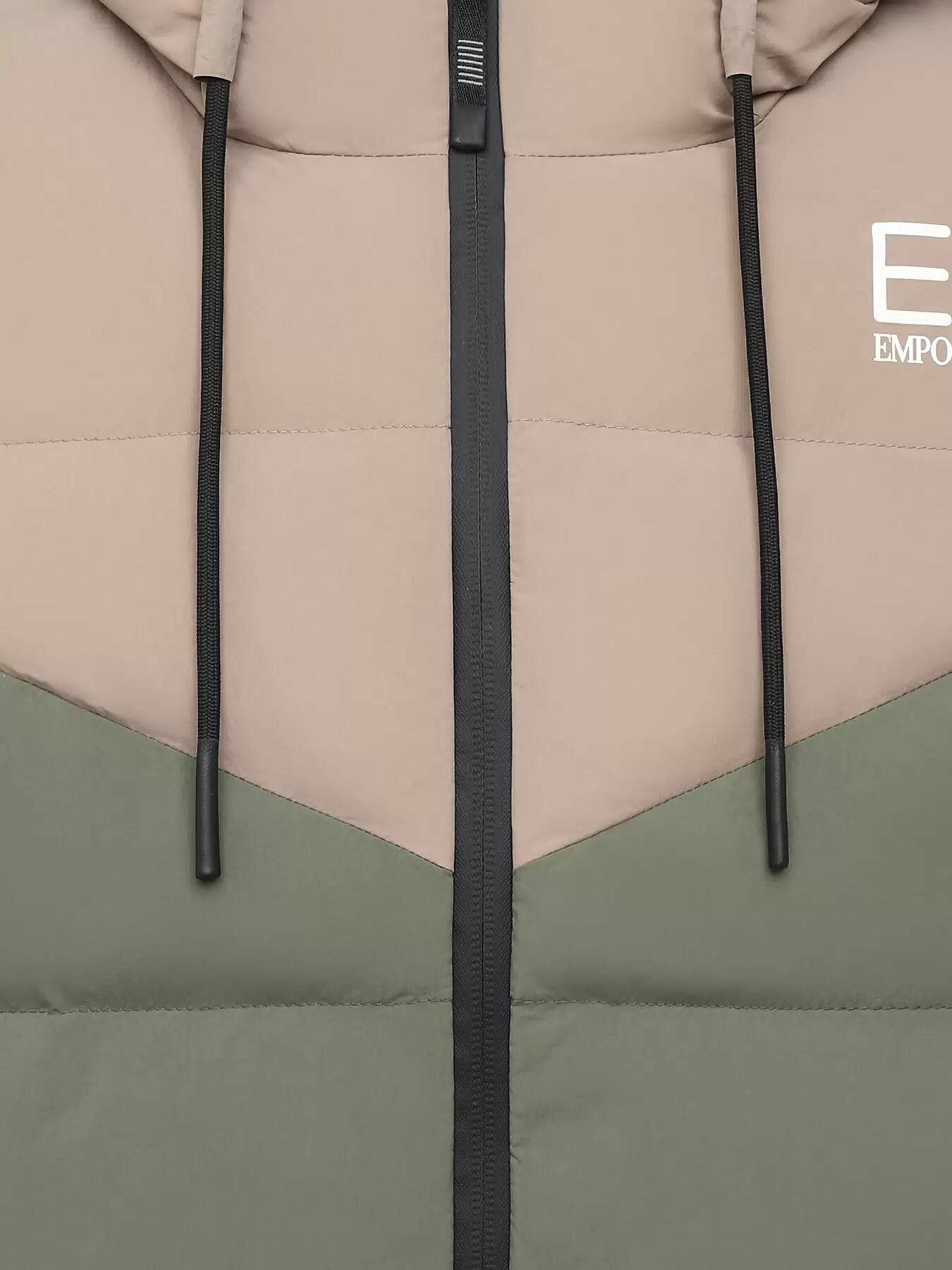 Куртка EA7 EMPORIO ARMANI Осень-зима 2025, размер M, мультиколор — фото 1