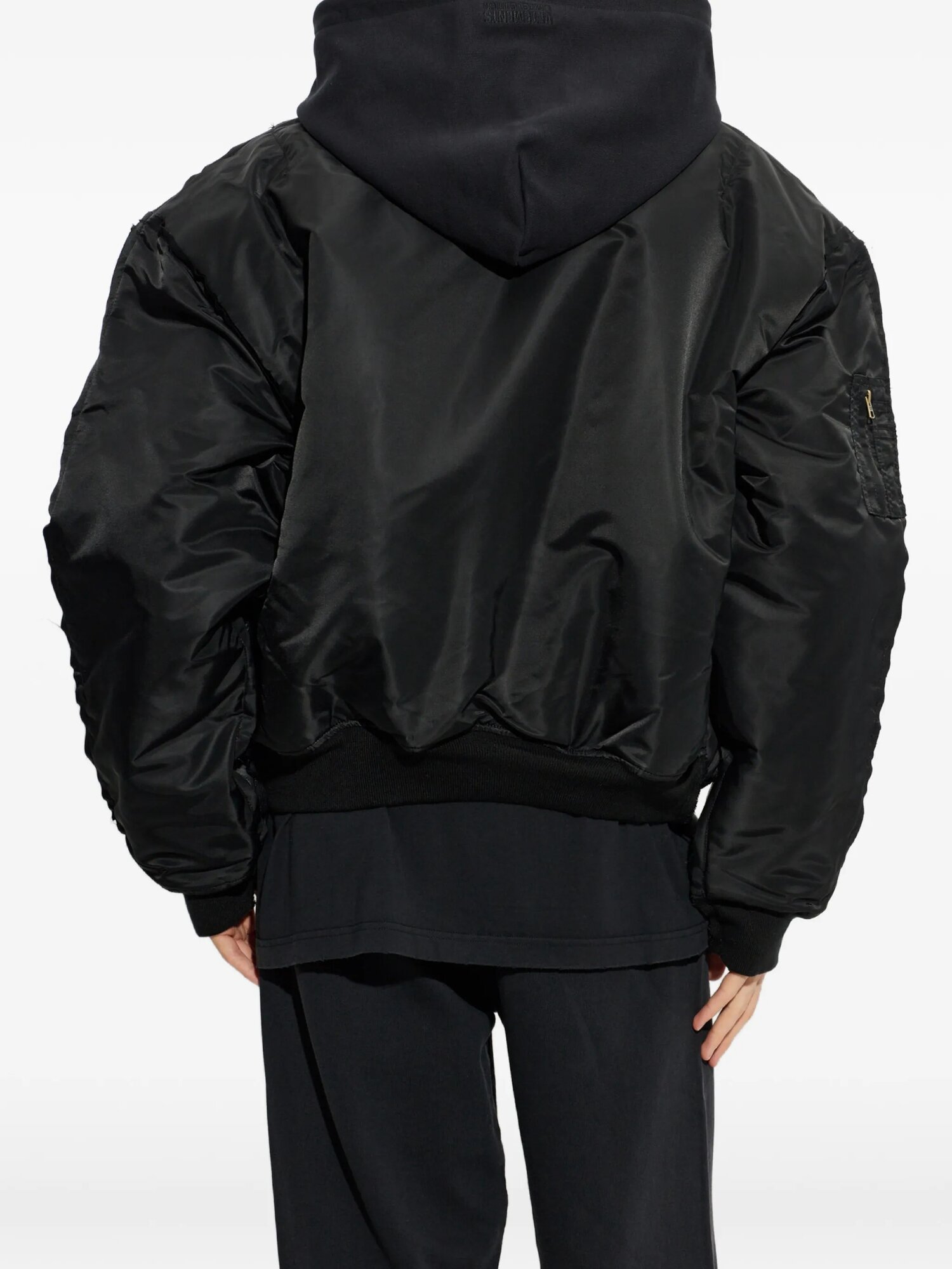 Куртка Vetements X Alpha Industries hooded bomber jacket, размер 48 — фото 1