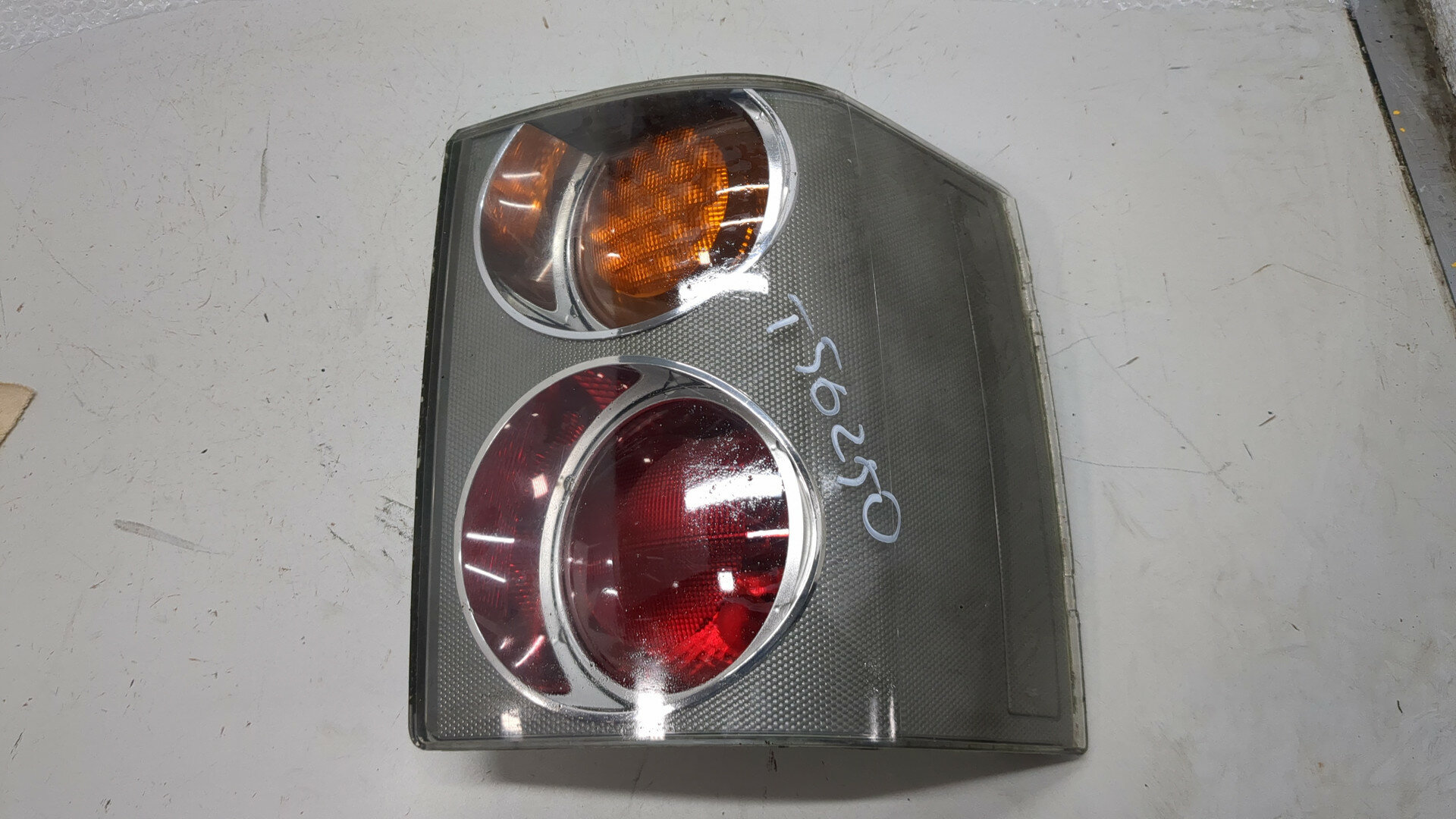 Фонарь (задний) правый Land Rover Range Rover 3 (LM) Б/У