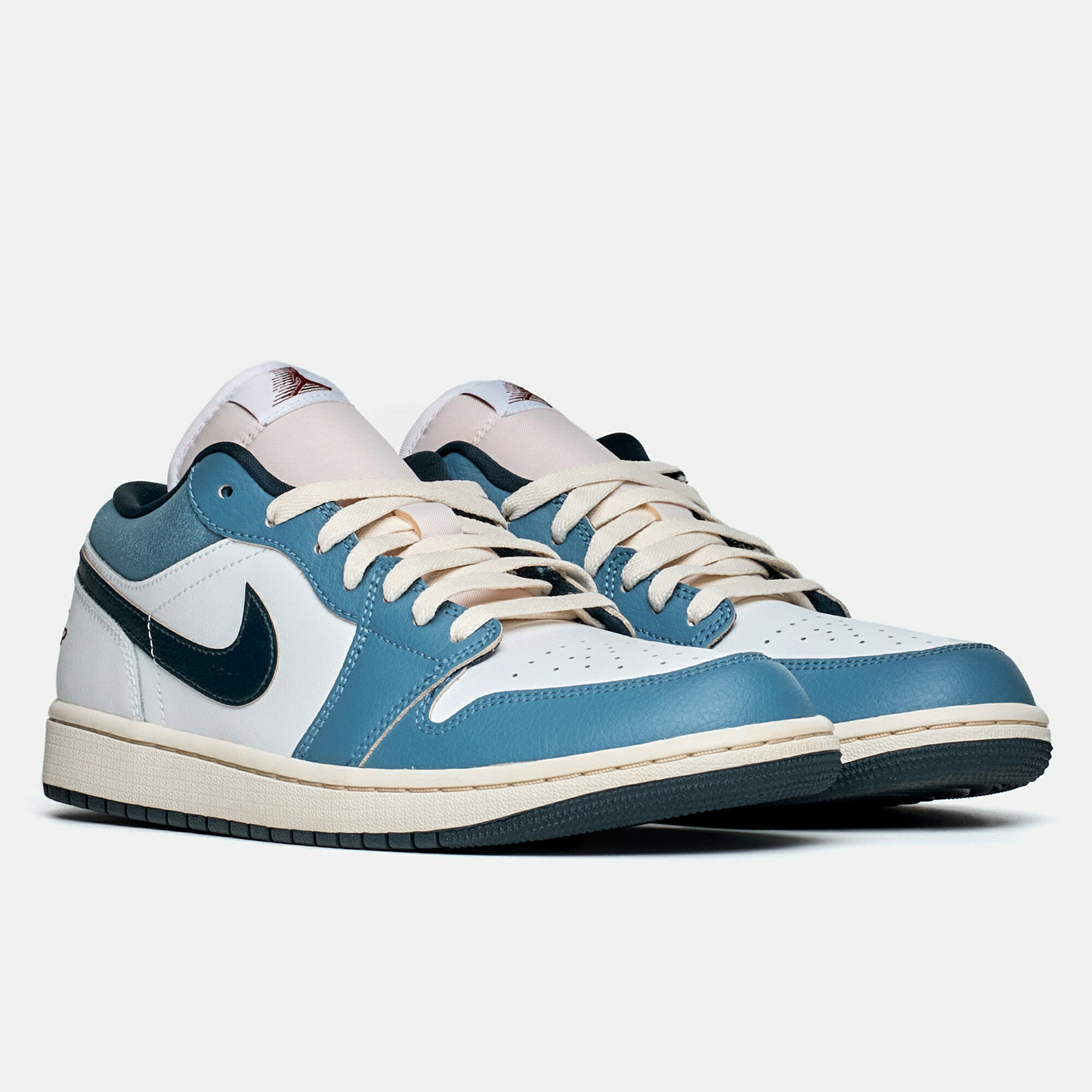 Кроссовки Air Jordan 1 Low