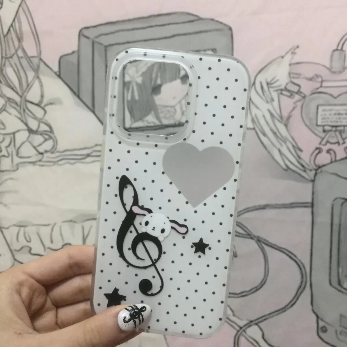 Чехол для iPhone 13 Mini с нотами, сердечком и горошком