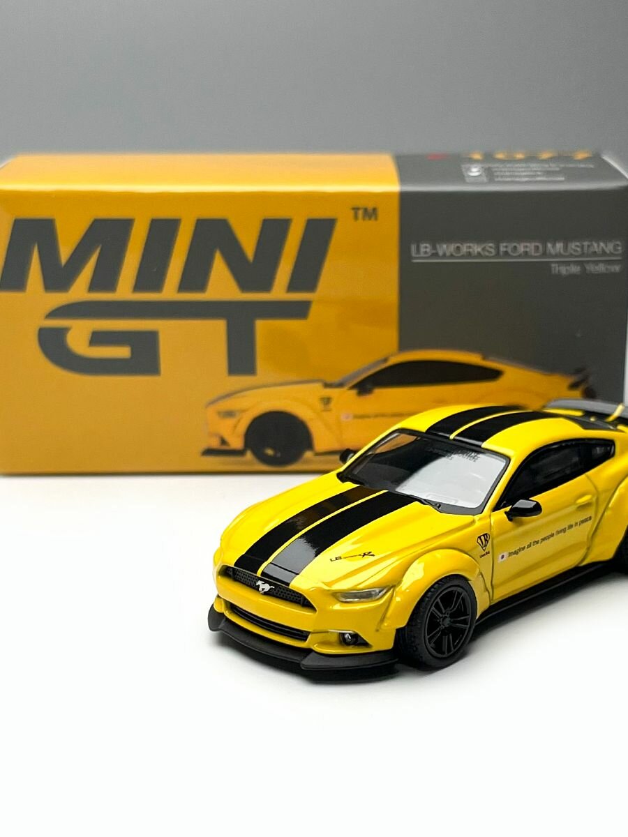 Машинка MINI GT 1/64 MGT 1077 LB-WORKS FORD MUSTANG Triple Yellow Die-cast Alloy Car Model Collection Gift