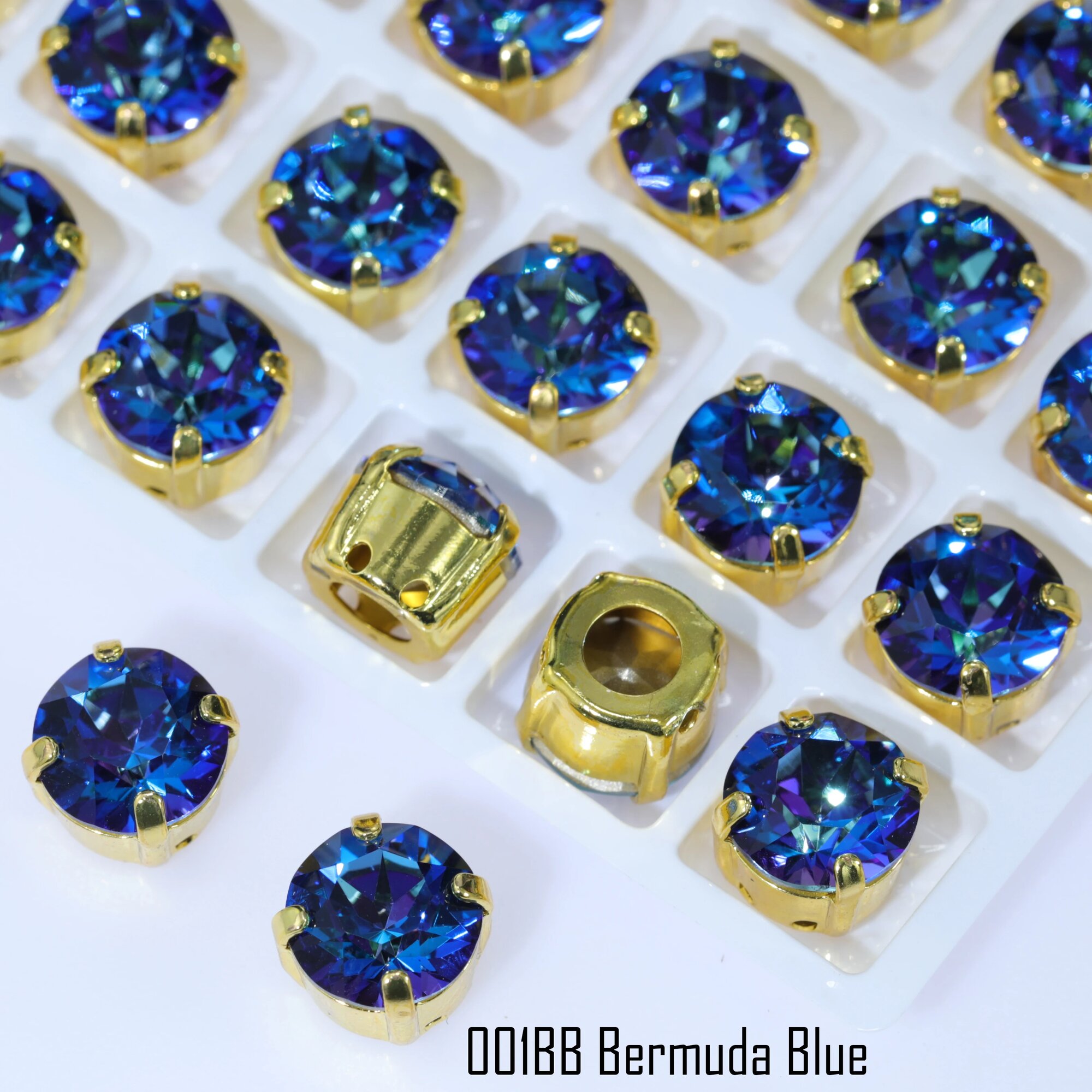 Стразы XIRIUS Bermuda Blue 10 мм, 45 шт, Silver Claw