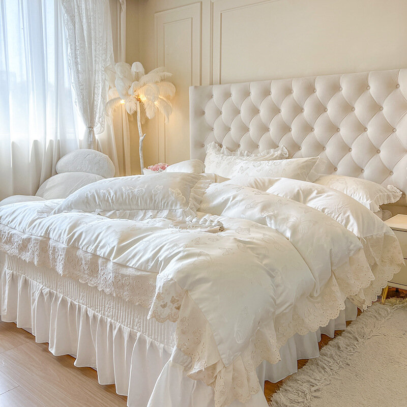 Butterfly Dream Сливочный белый постельный комплект 3-х предметов 245x245 см из 100% хлопка с французским кружевом