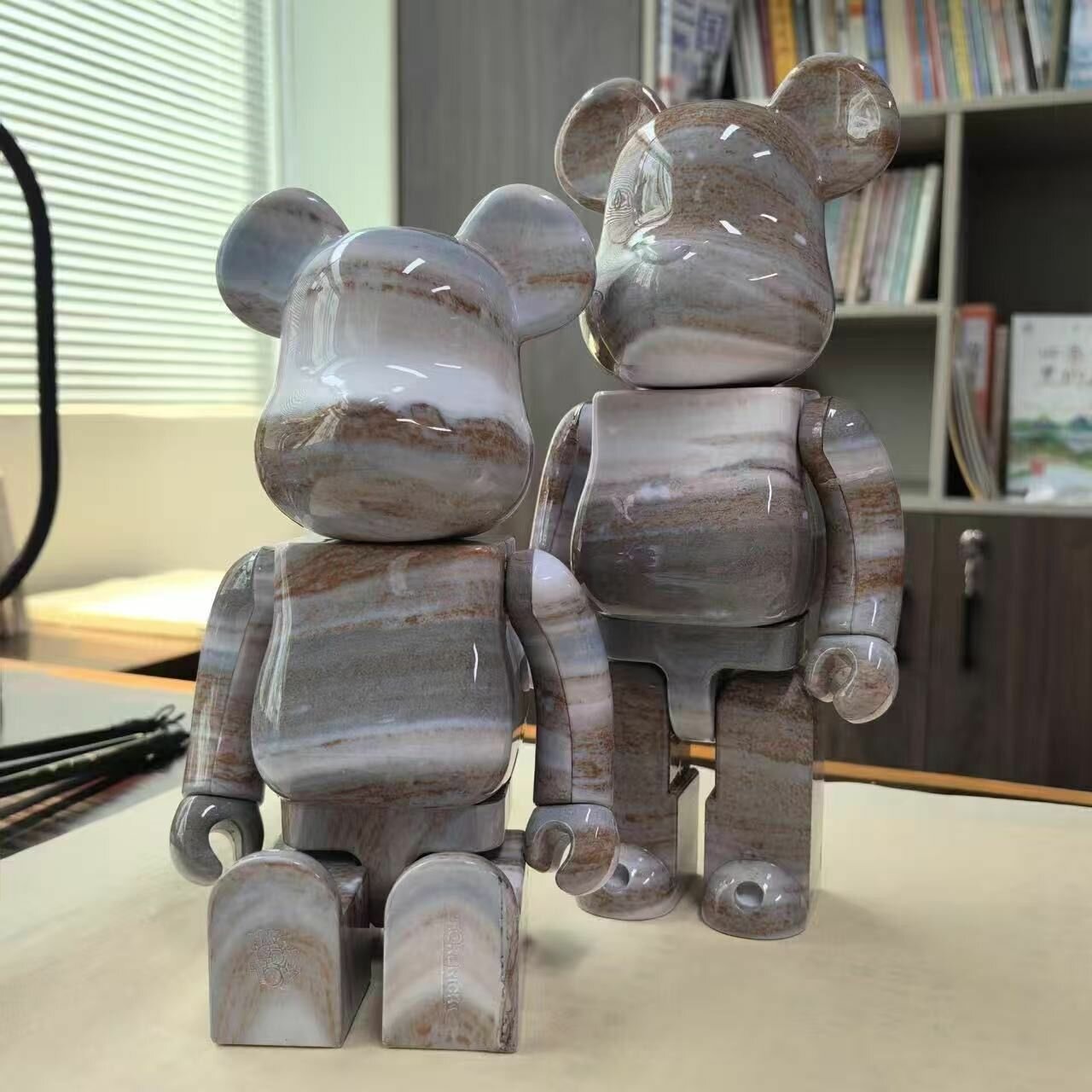 Фигурка Bearbrick Jupiter — фото 1