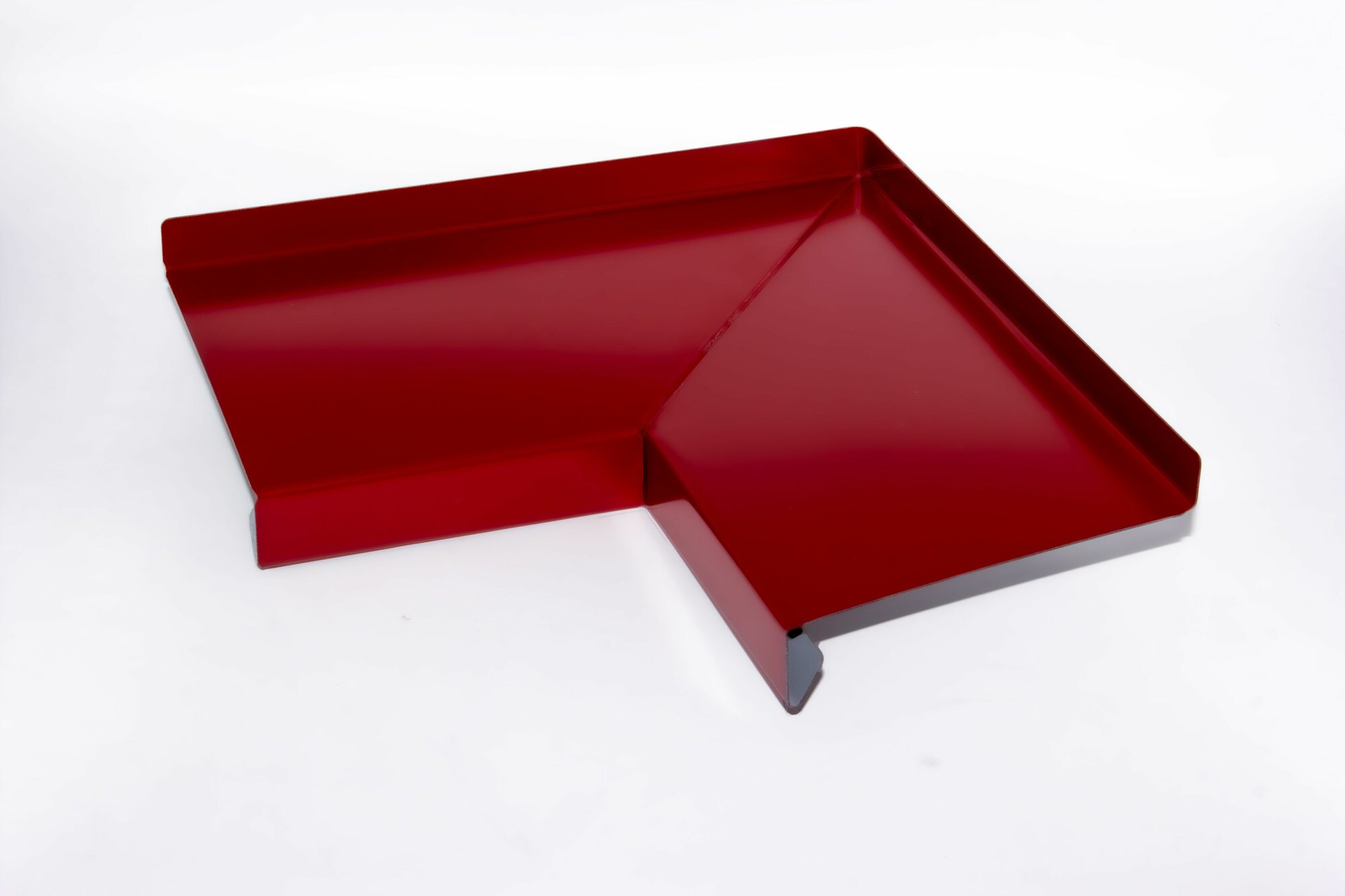 Угол для отлива внутренний красный 3011, полка 150 мм