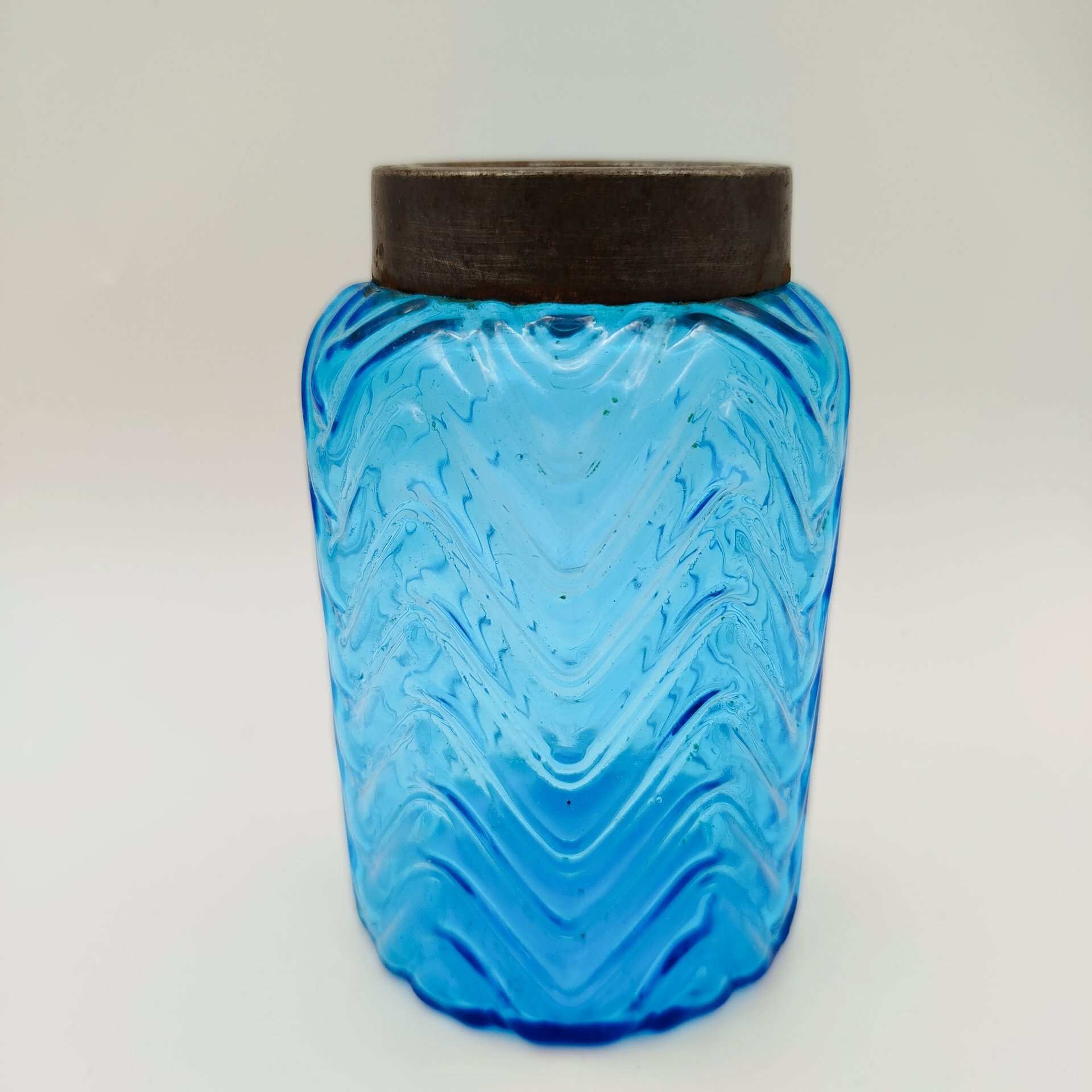 Чайница с туловом голубого цвета, стекло, купоросное, металл