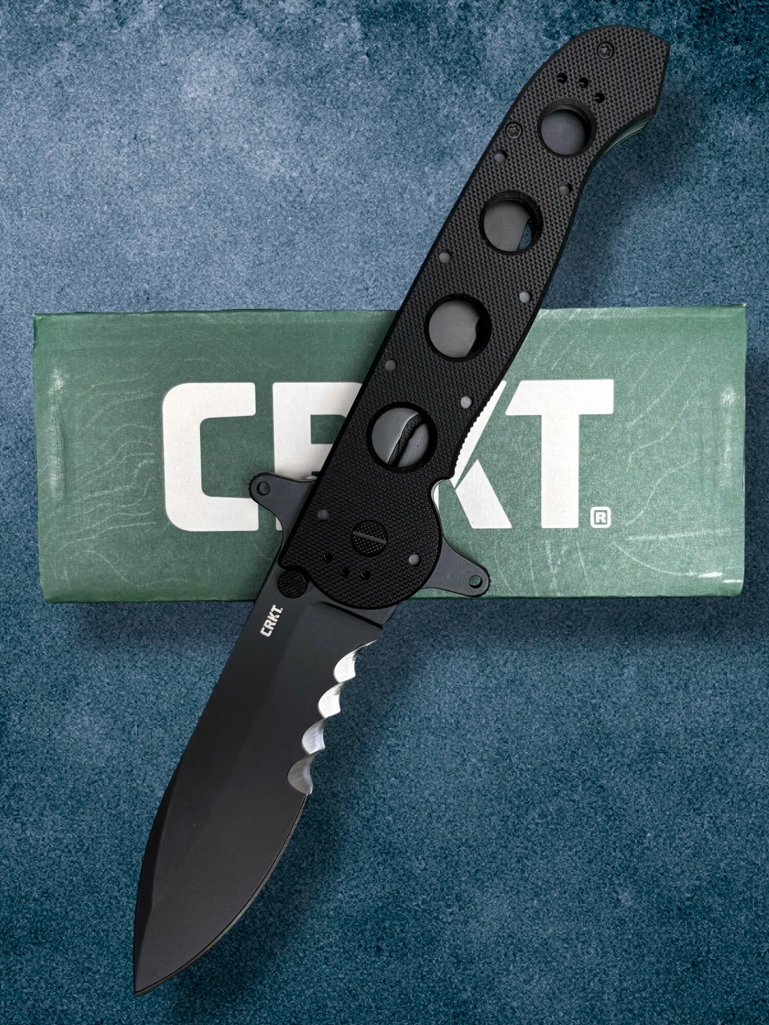 Складной нож CRKT Carson M21 Spear Point Black, M21-14SFG
