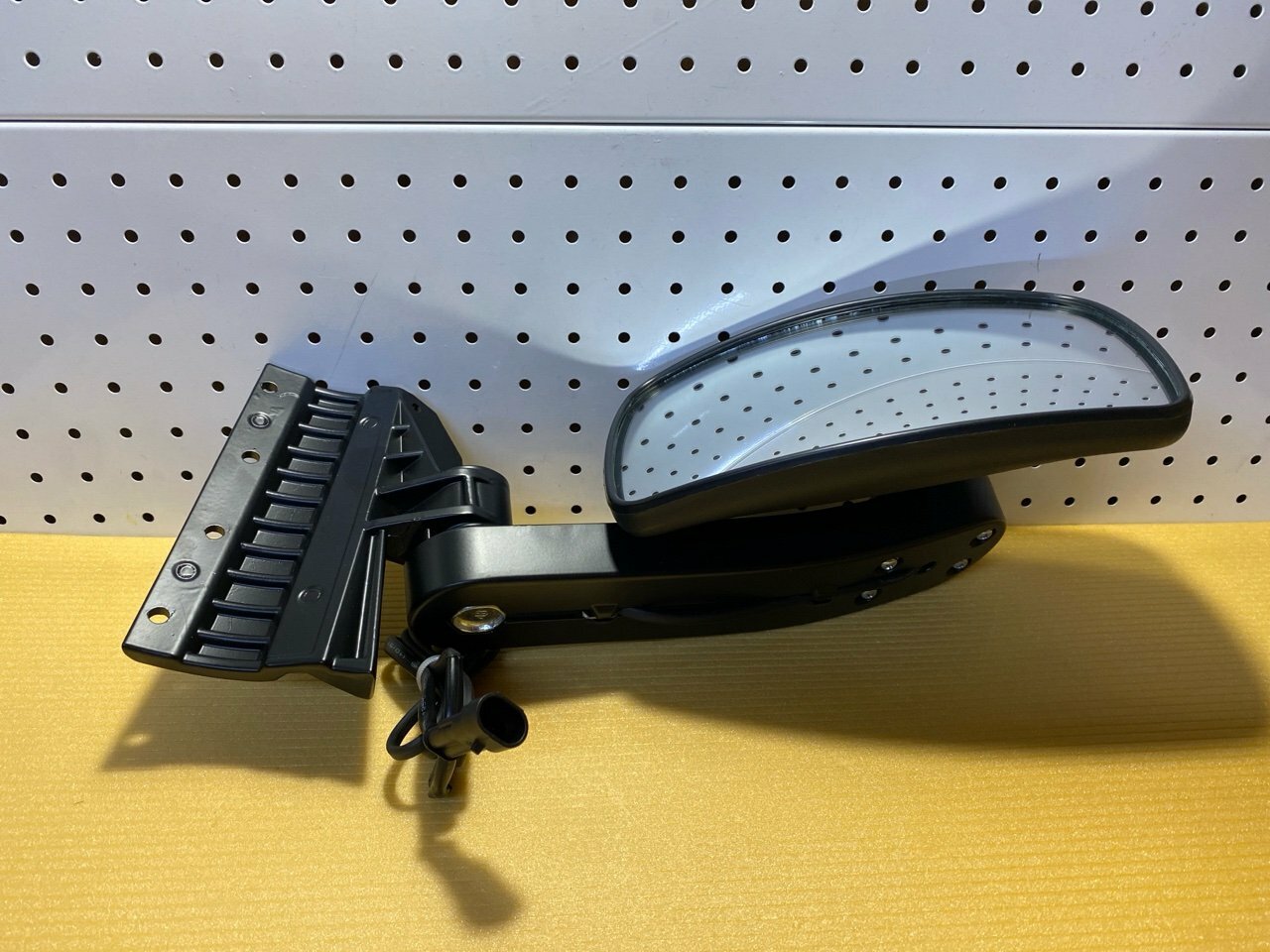 Зеркало с подогревом Ивеко Еврокарго Стралис 2007- (Iveco)