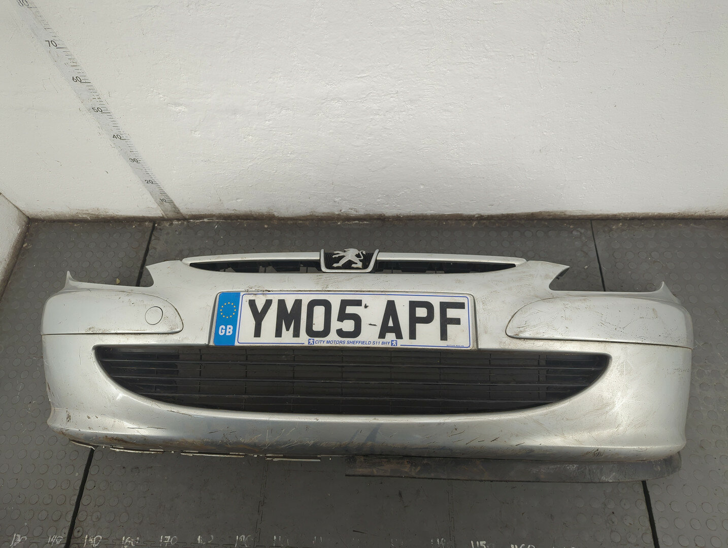 Бампер передний Peugeot 307 Б/У