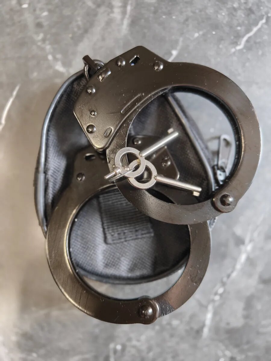 Наручники металлические полицейские настоящие с чехлом БДСМ