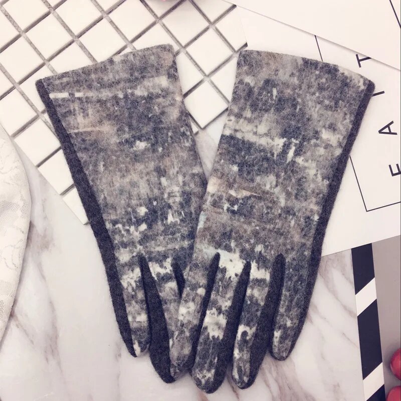 Варежки для женщин