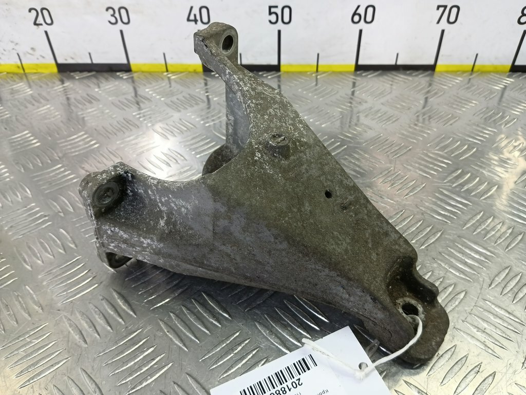 Кронштейн двигателя (ДВС) Б/У для SUZUKI Grand Vitara I рестайлинг (2000—2006) 11641-65D00