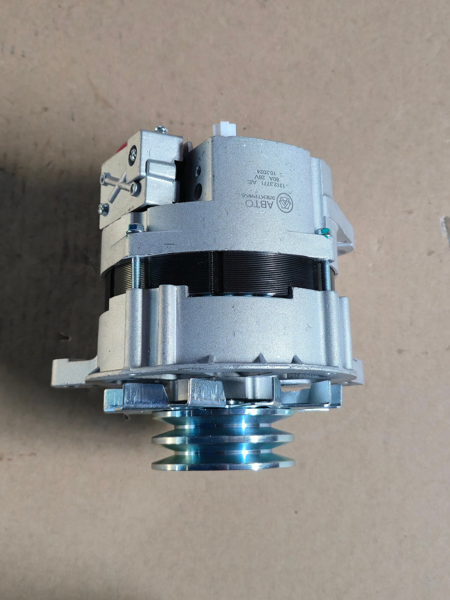 Генератор Камаз, Маз дв. ЯМЗ-236, 238, Камаз-740 28В 60А Автоэлектрика