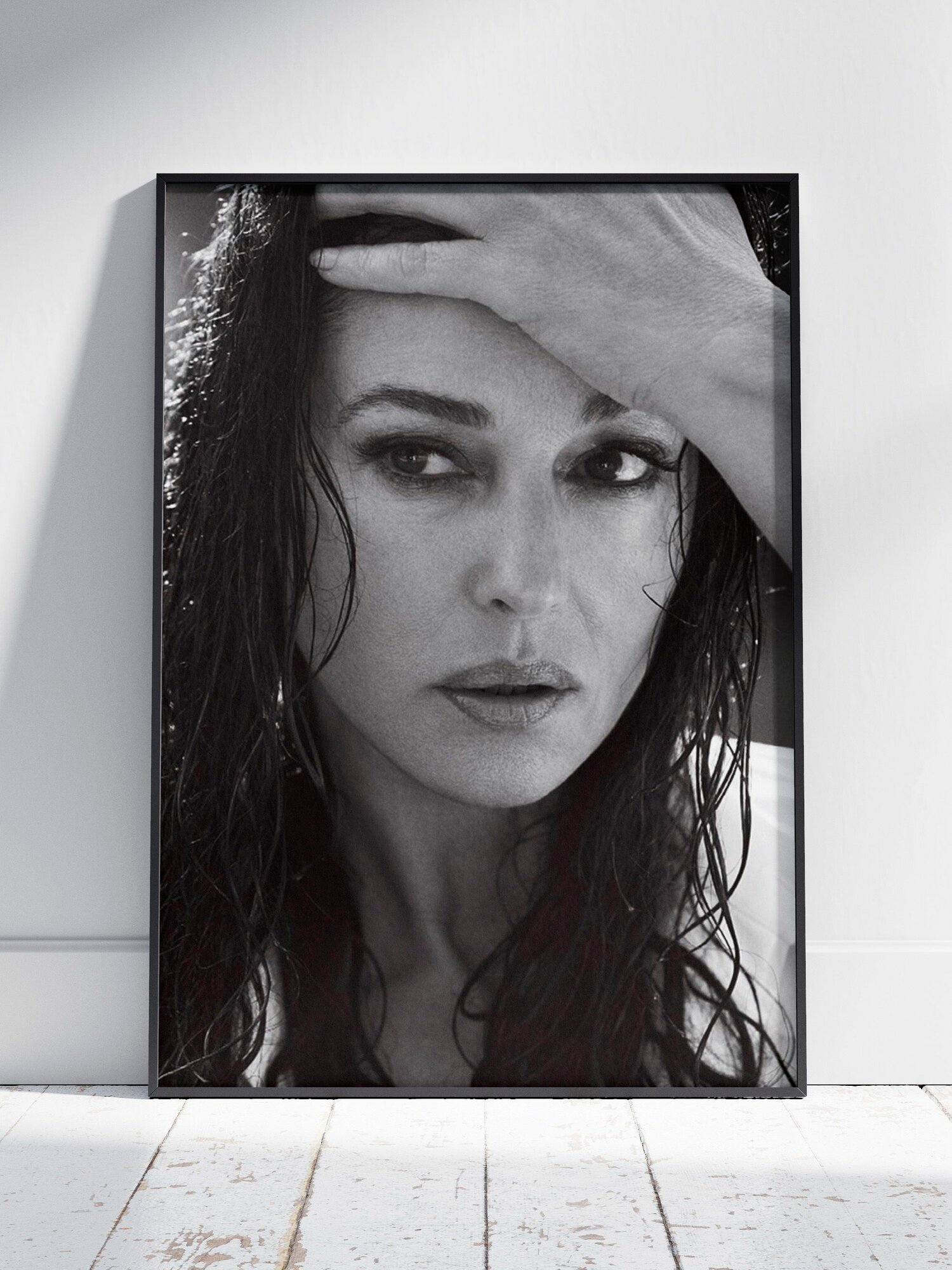 Плакат на стену для интерьера Моника Беллуччи (Monica Bellucci 37) - Постер по актеру фильма, кино, сериала формата A4 (21x30 см)