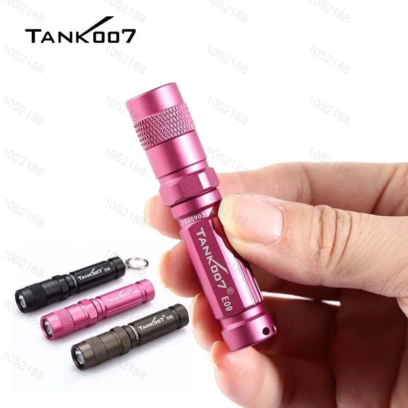 TANK007 E09 Фонарь ручной, розовый, 1.5*1.5*7 см, алюминий, светодиоды, батарейки AAA