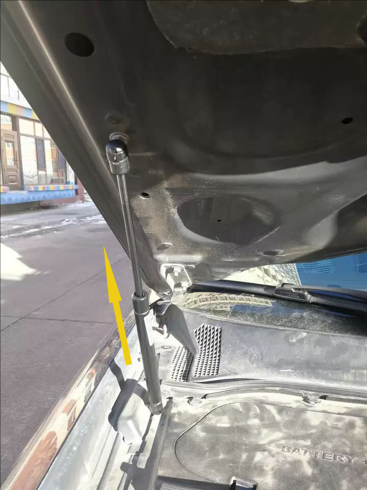 Газовые упоры капота для Infiniti QX70 (S50) FX35 FX45 2003-2008 "Амортизаторы" Инфинити QX70 (S50) FX35 FX45 2 шт