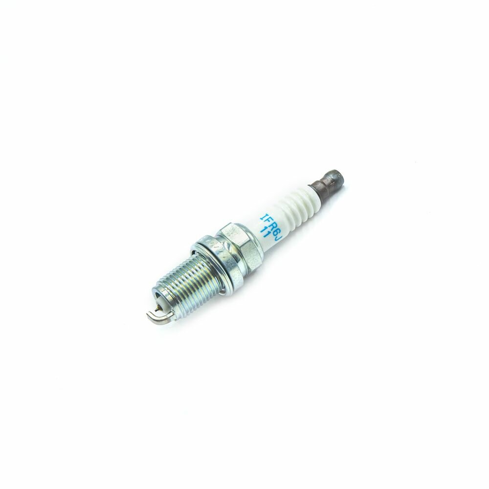 Свеча зажигания IFR6J11 для MITSUBISHI SUZUKI NGK 7658